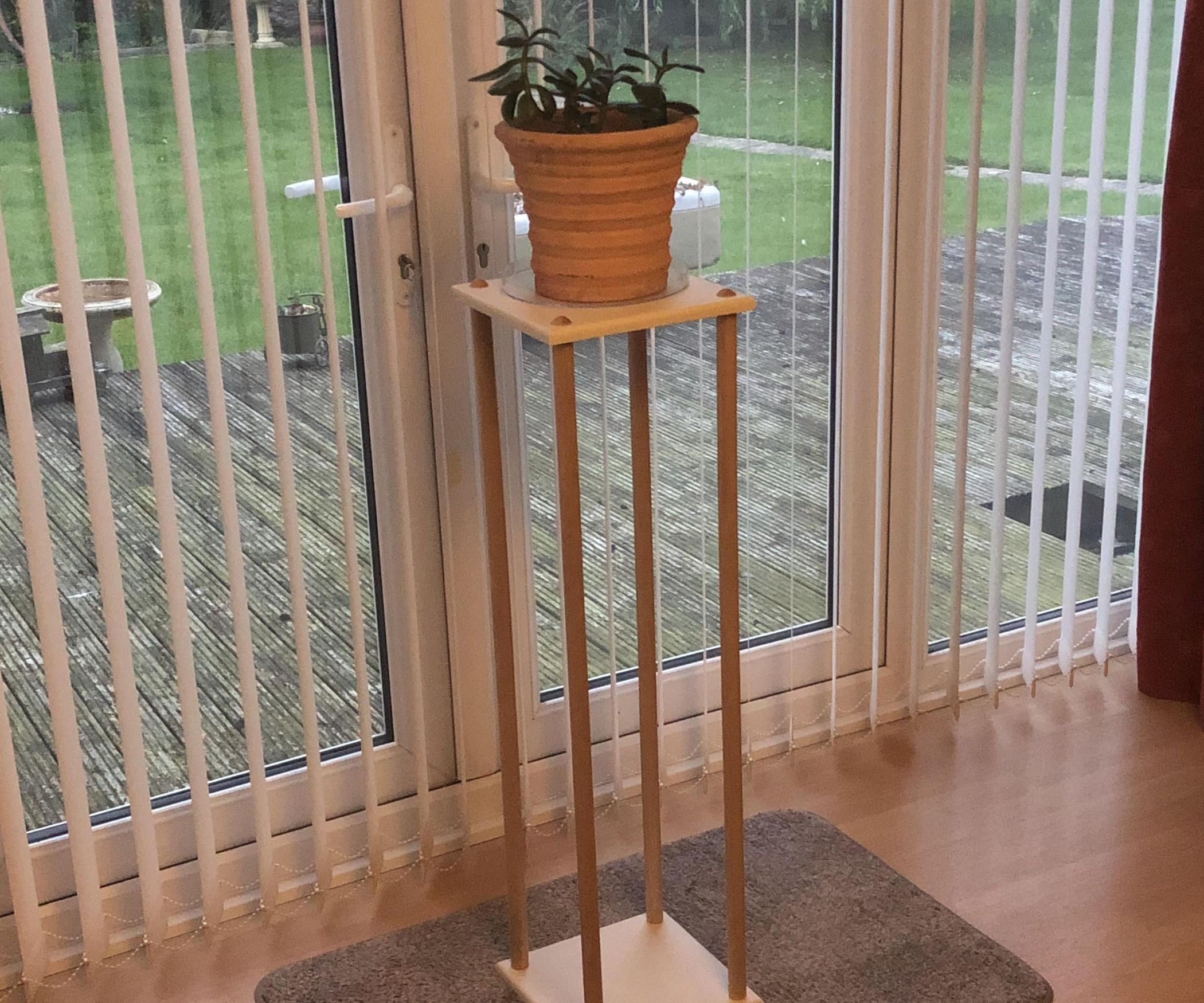 Broom Shaft and MDF Tall Plant Stand El Cheapo! : 5 Steps (with ...