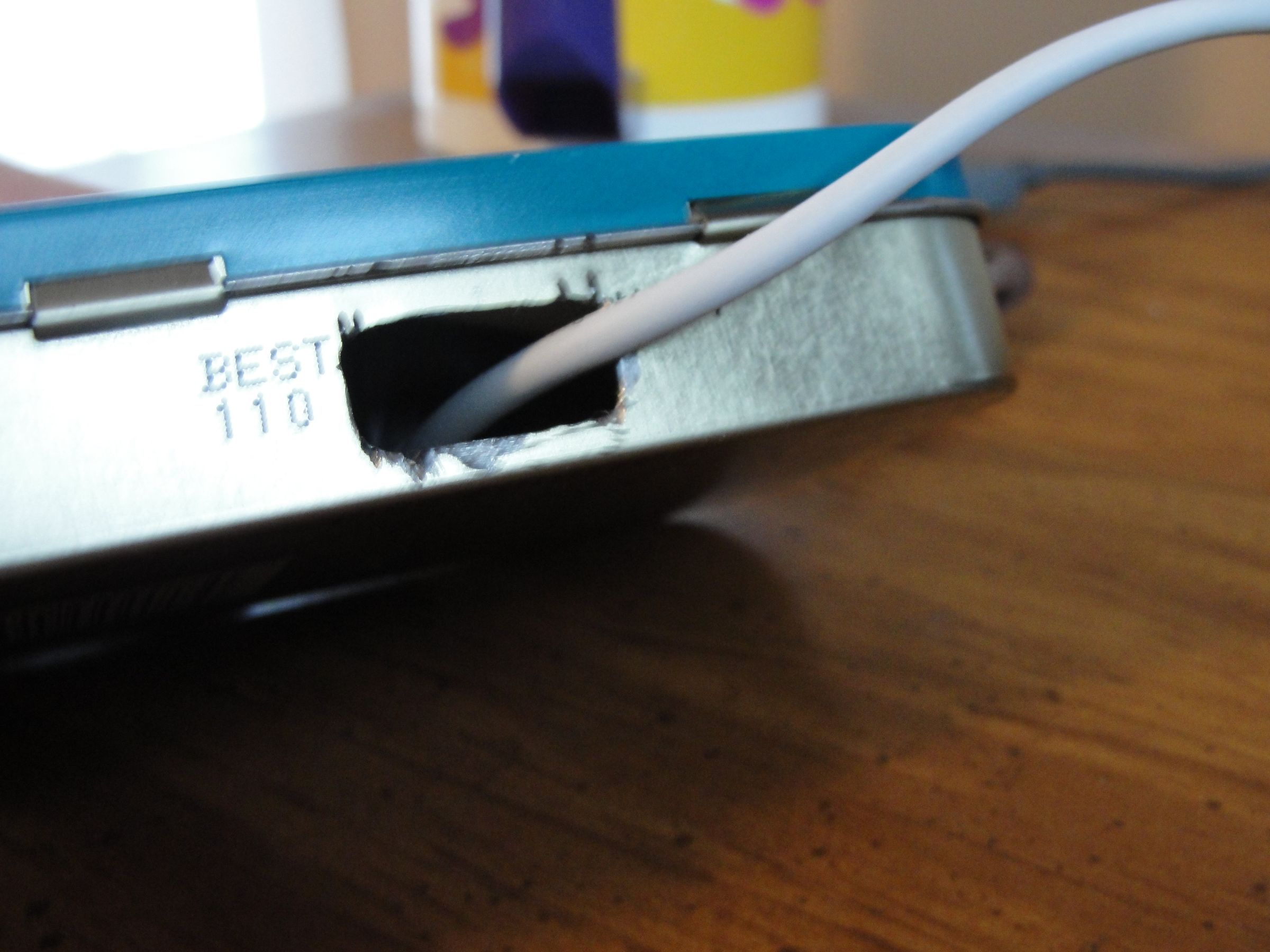 Altoids Tin IPod Touch Dock - Instructables