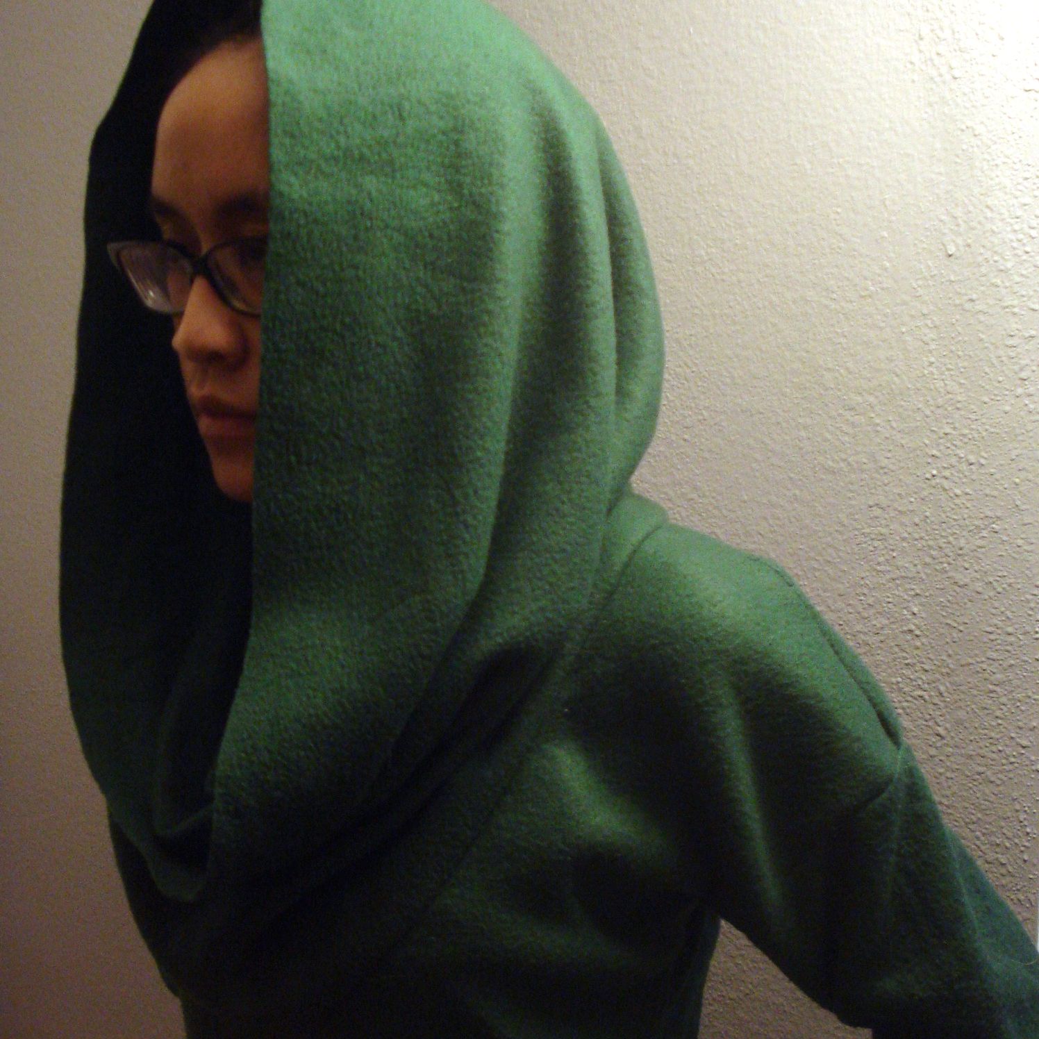 Cowl-Neck Sweater From Fleece Blanket : 12 Steps (with Pictures ...