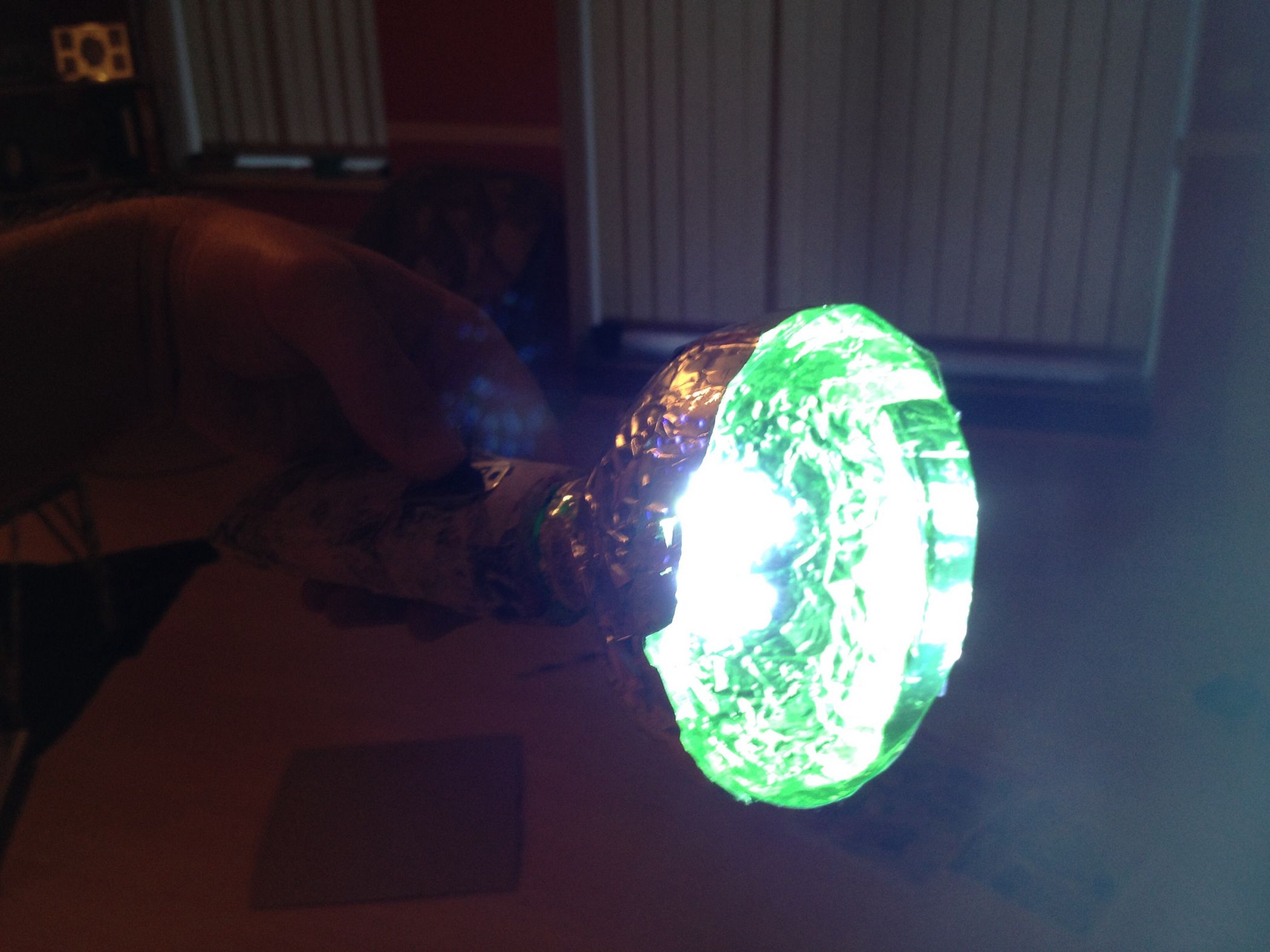 Free Powerful LED Flashlight : 4 Steps - Instructables