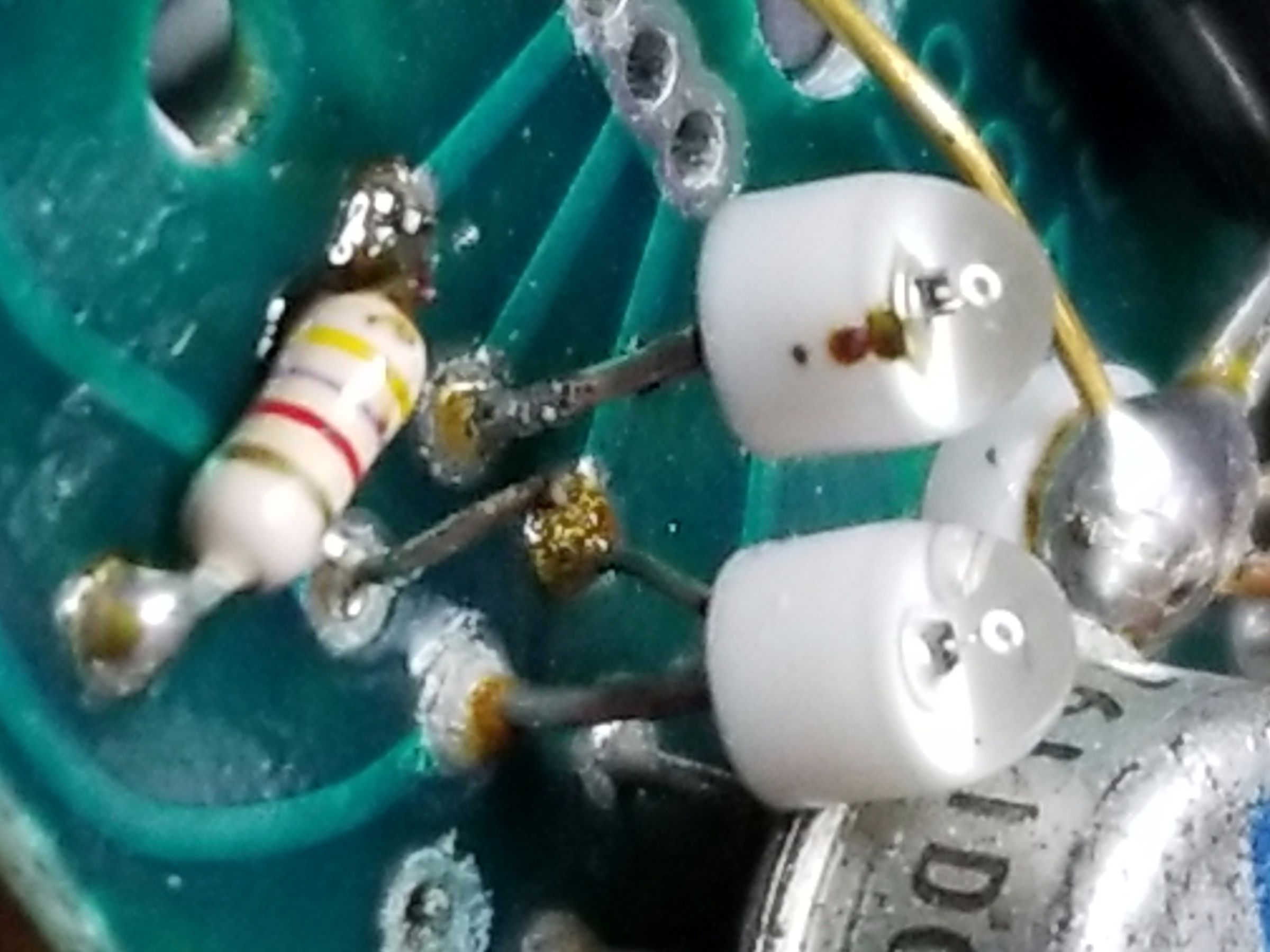 Places to Find Electronic Components : 4 Steps - Instructables