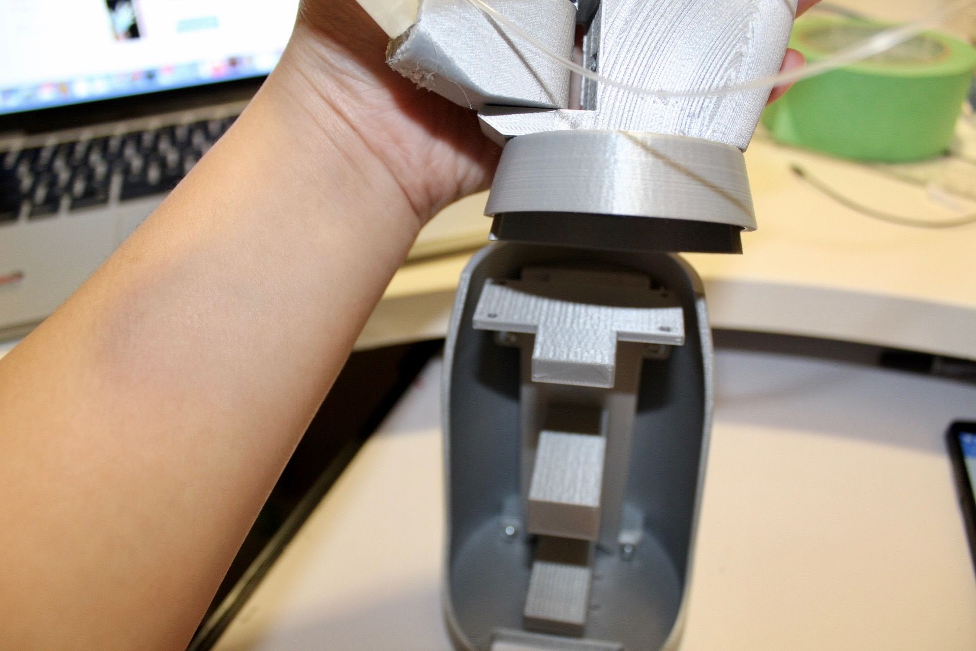 3D Printed Robotic Hand With Bluetooth Control : 18 Steps (with ...