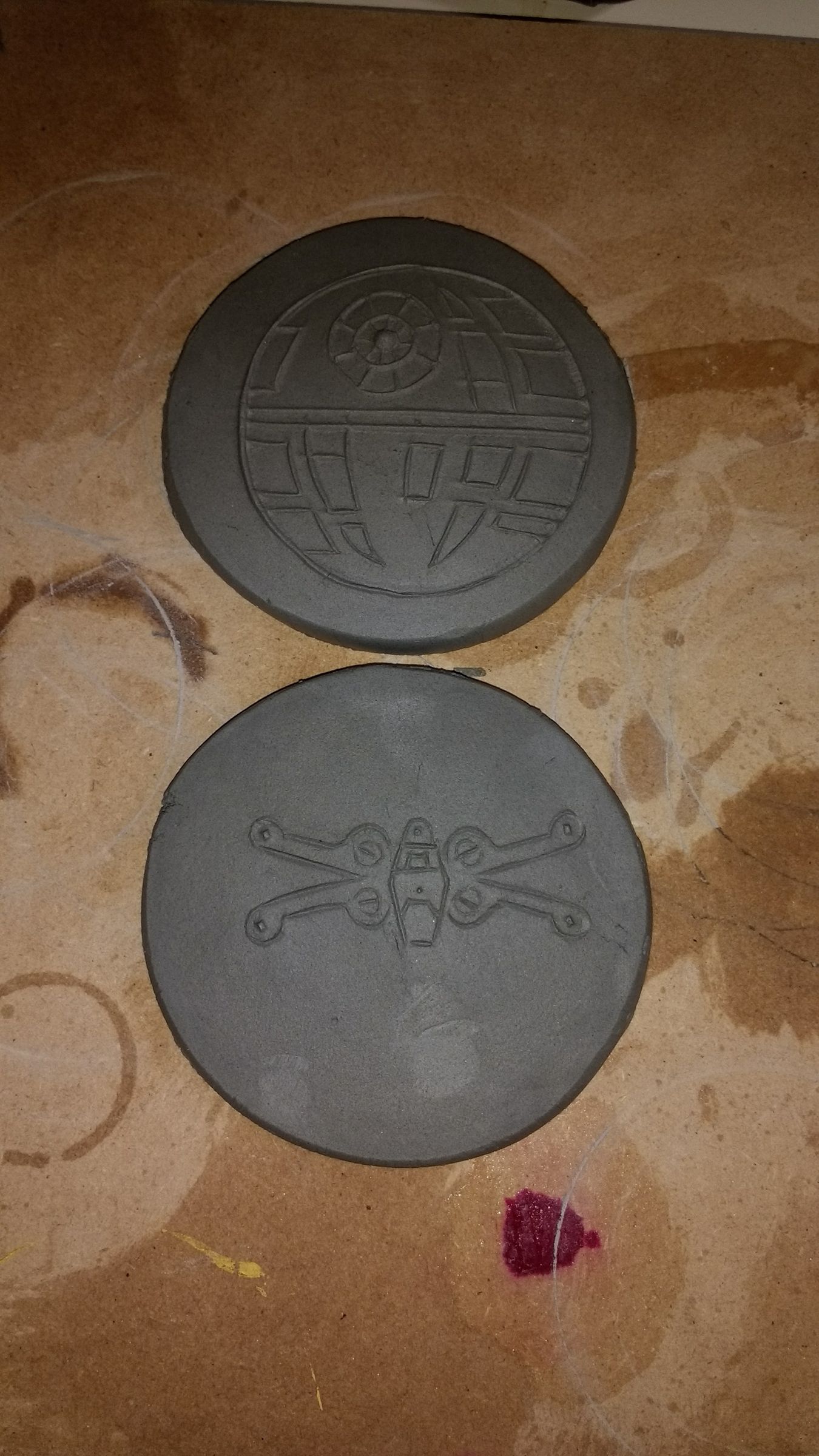 Make Your Own Challenge Coin or Geocaching Token : 13 Steps (with ...