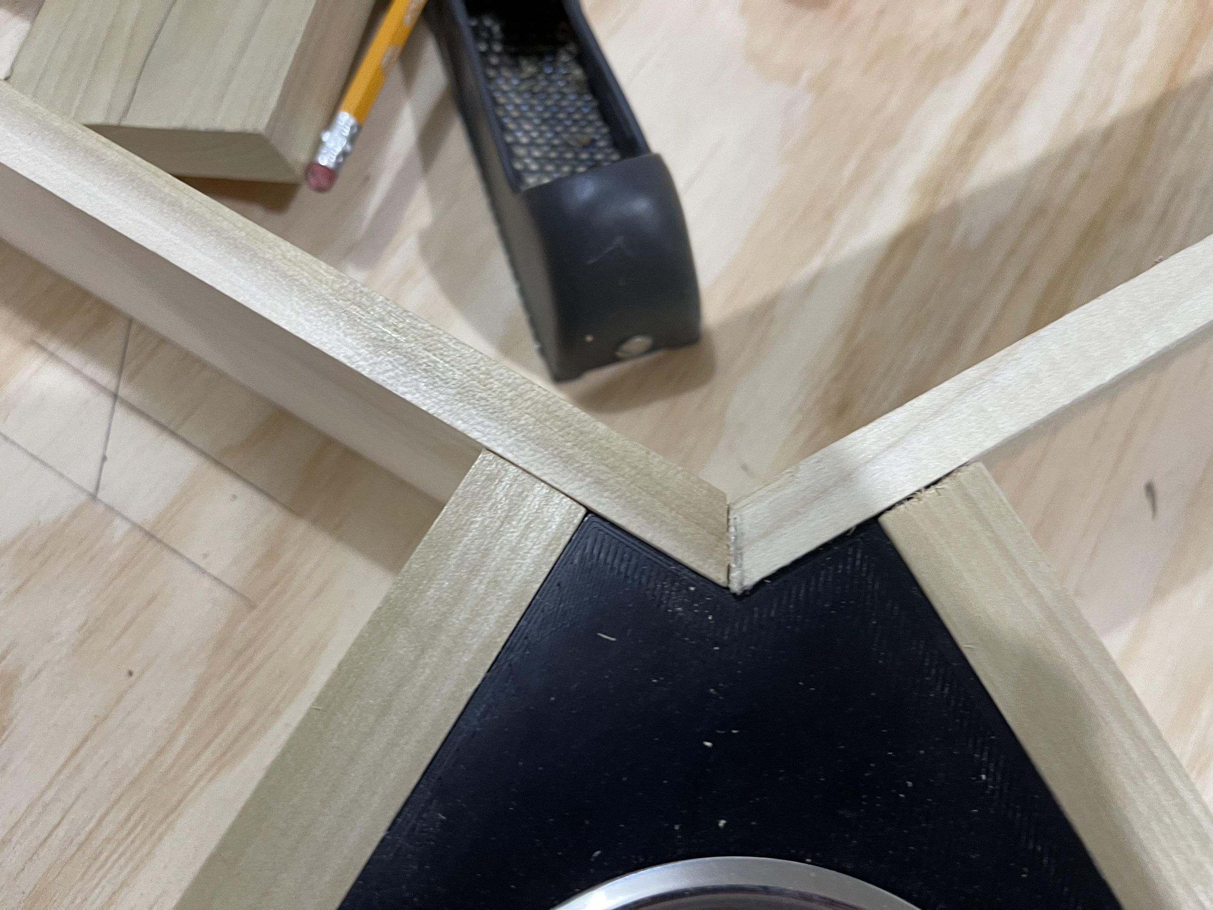 Hexagonal Board Game Table W/ Speakers and Flip-Out Desks : 14 Steps ...