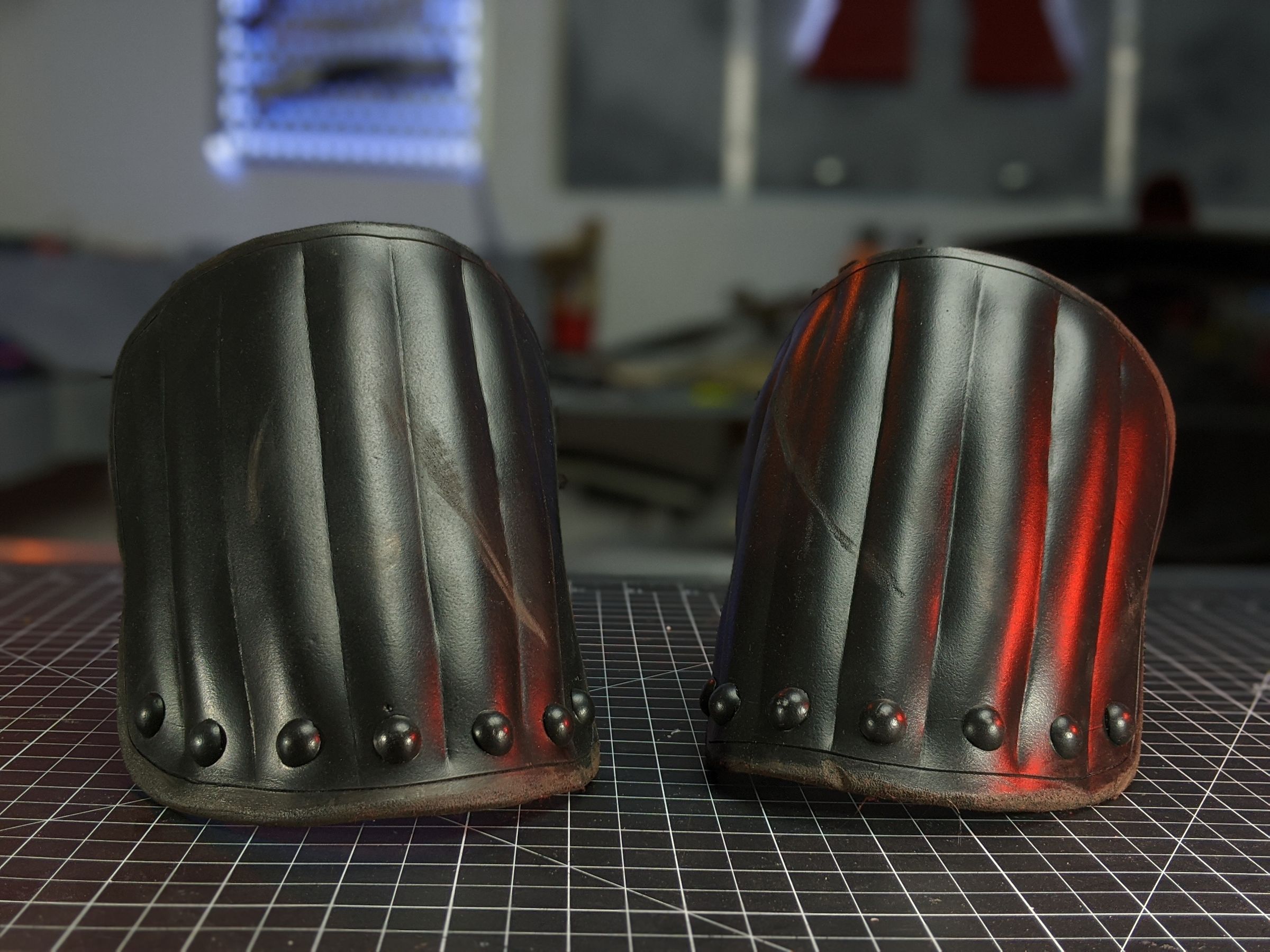 Hiccups Dragon Scale Pauldrons - Hiccup Cosplay - How to Train Your ...