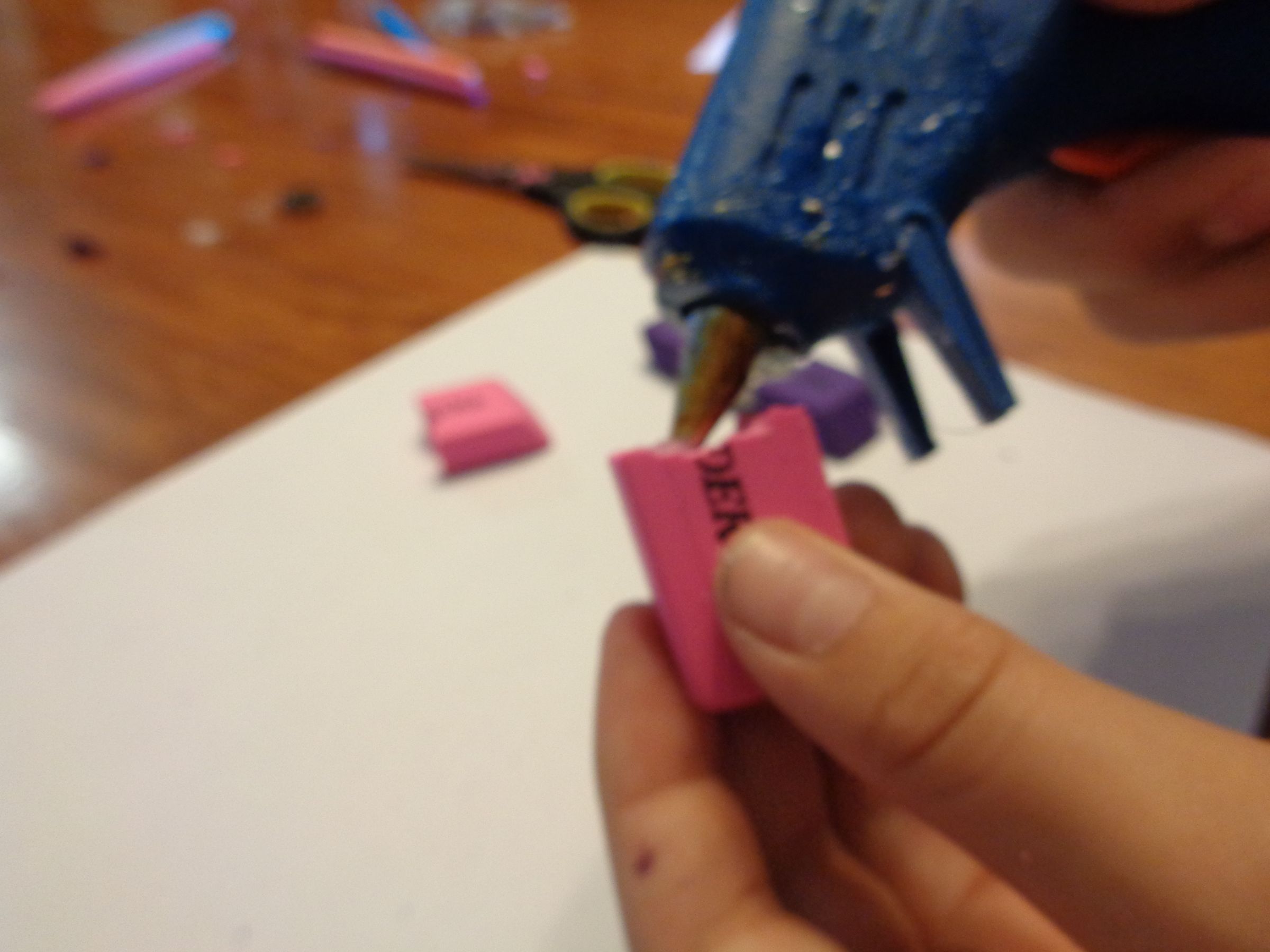 Eraser Fidget Spinner : 5 Steps - Instructables