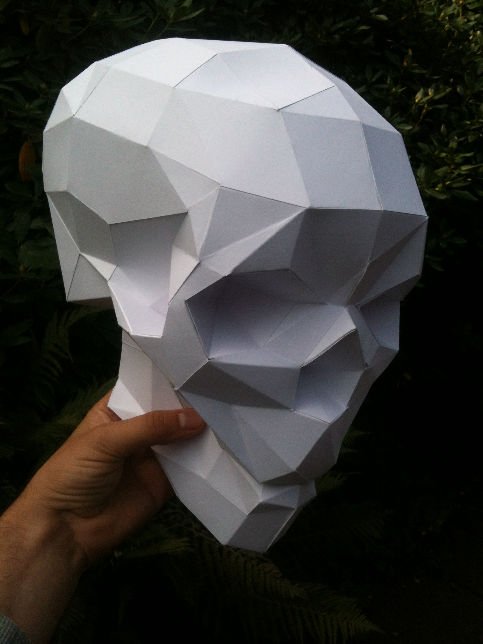 Papercraft Skull With Glowing Eyes : 15 Steps (with Pictures ...
