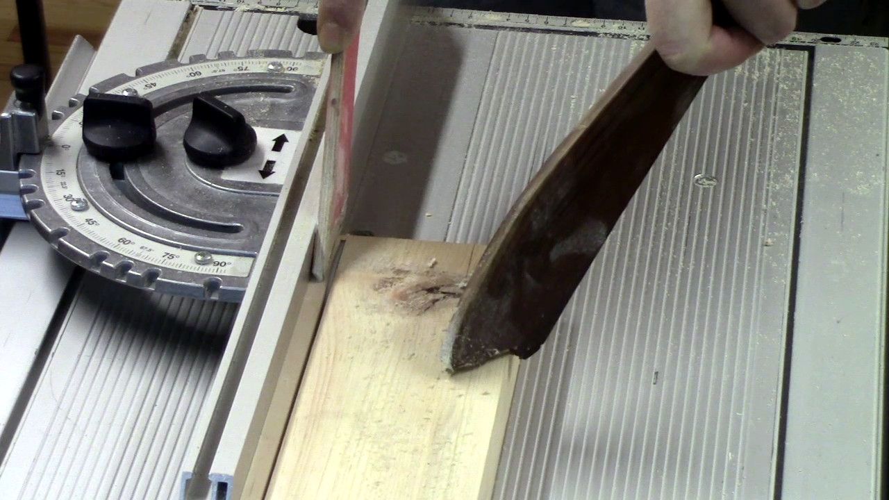 Mini Router Table With the Simplest Router Lift Ever : 12 Steps (with ...