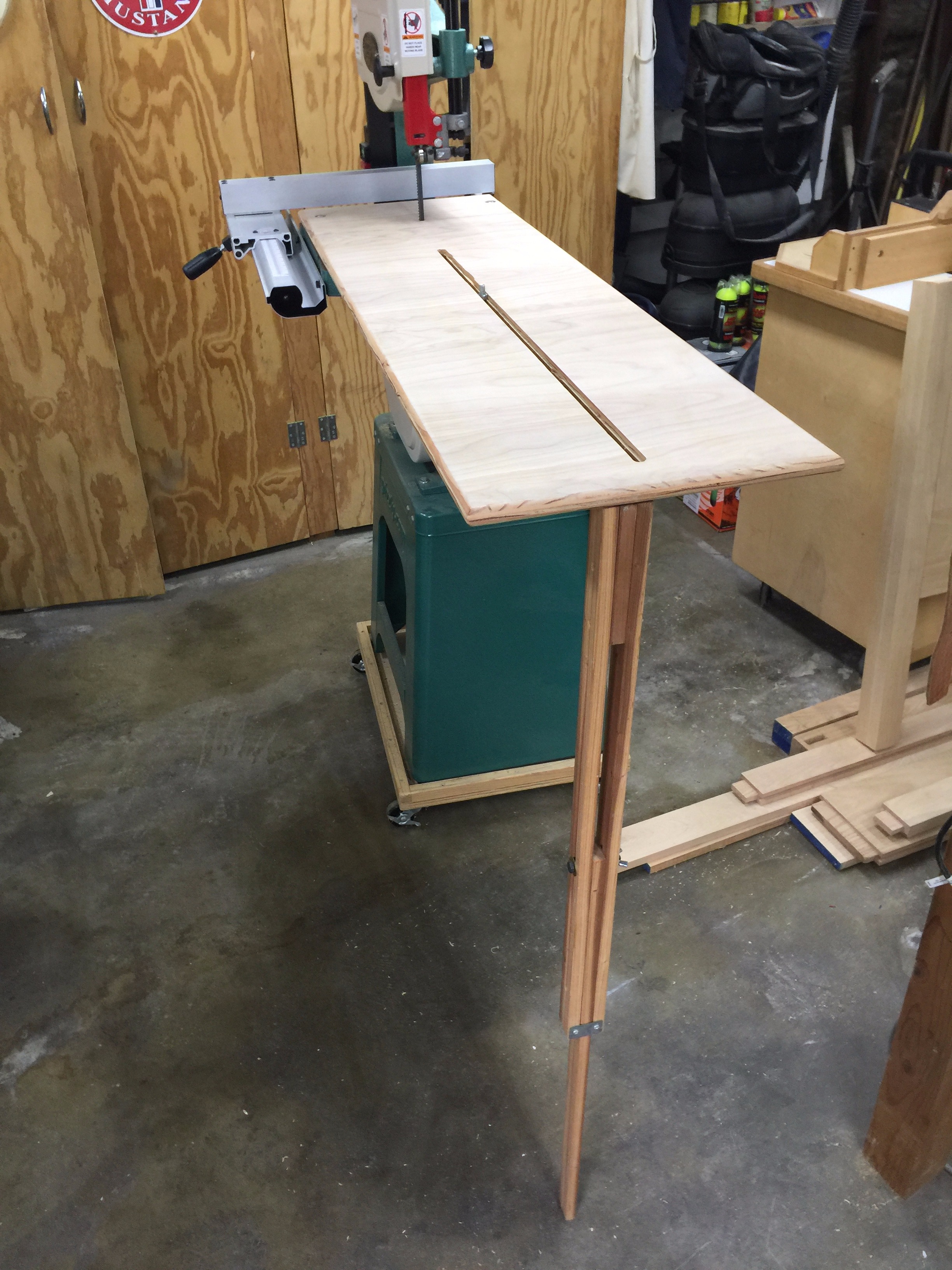 Band Saw Circle Cutting Jig : 12 Steps (with Pictures) - Instructables