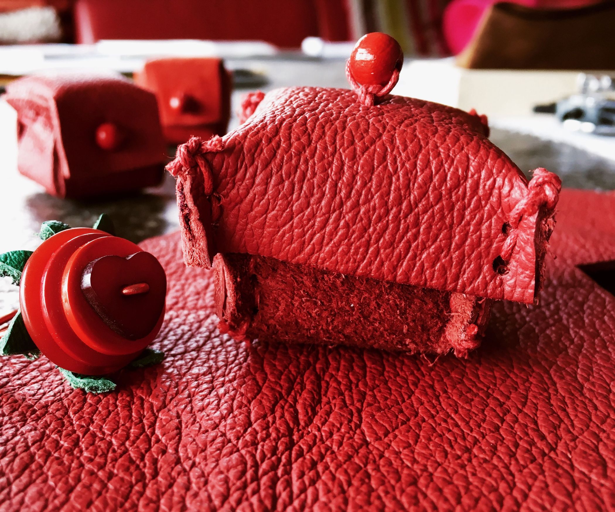 Leather Treasure Box : 4 Steps - Instructables