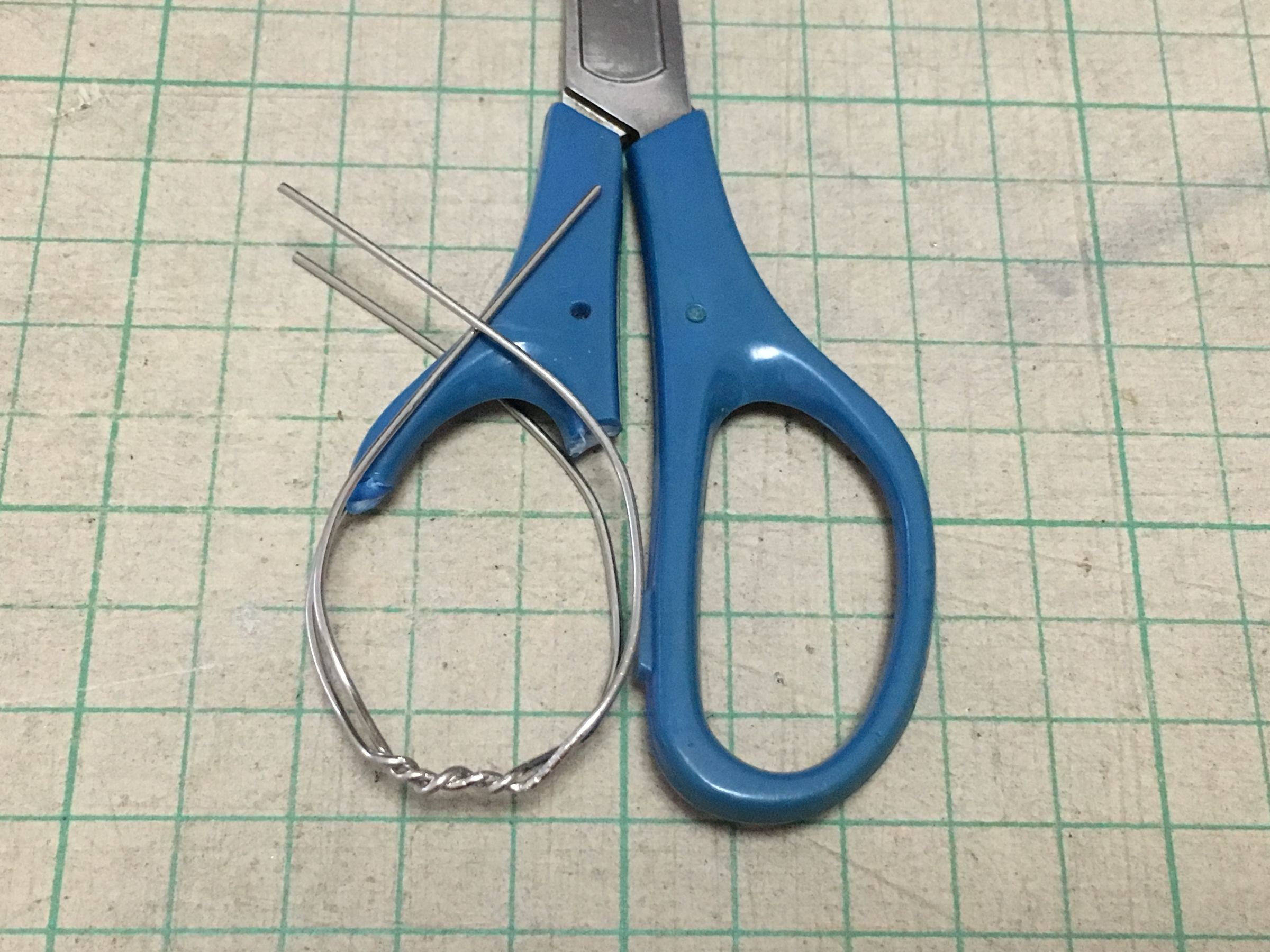 Repair Broken Scissors : 6 Steps - Instructables