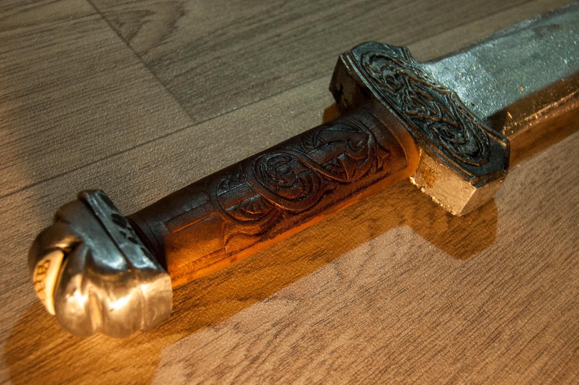 Authentic LARP Sword : 11 Steps (with Pictures) - Instructables