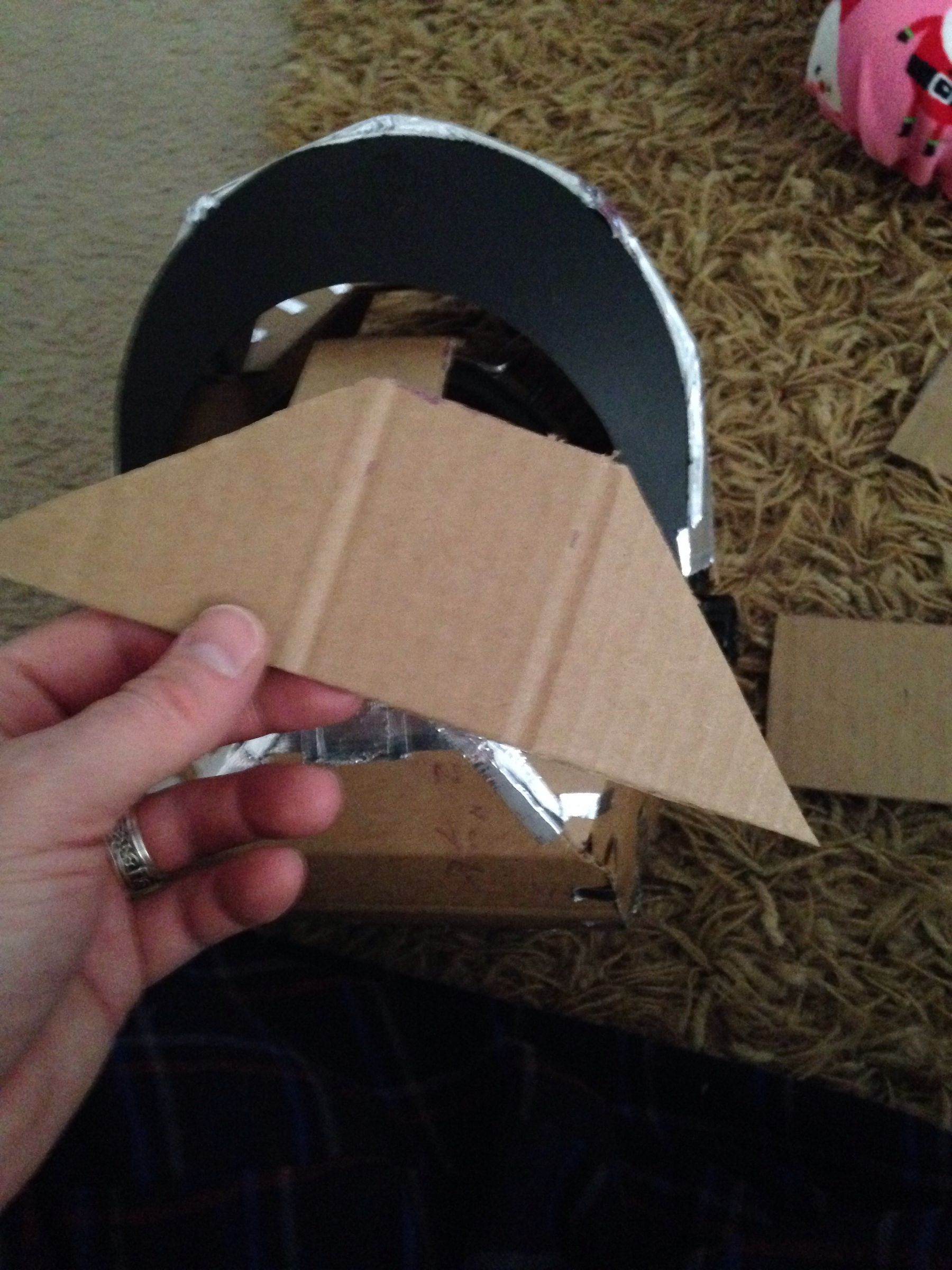 10 Easy Steps to a Cardboard Helmet : 10 Steps - Instructables