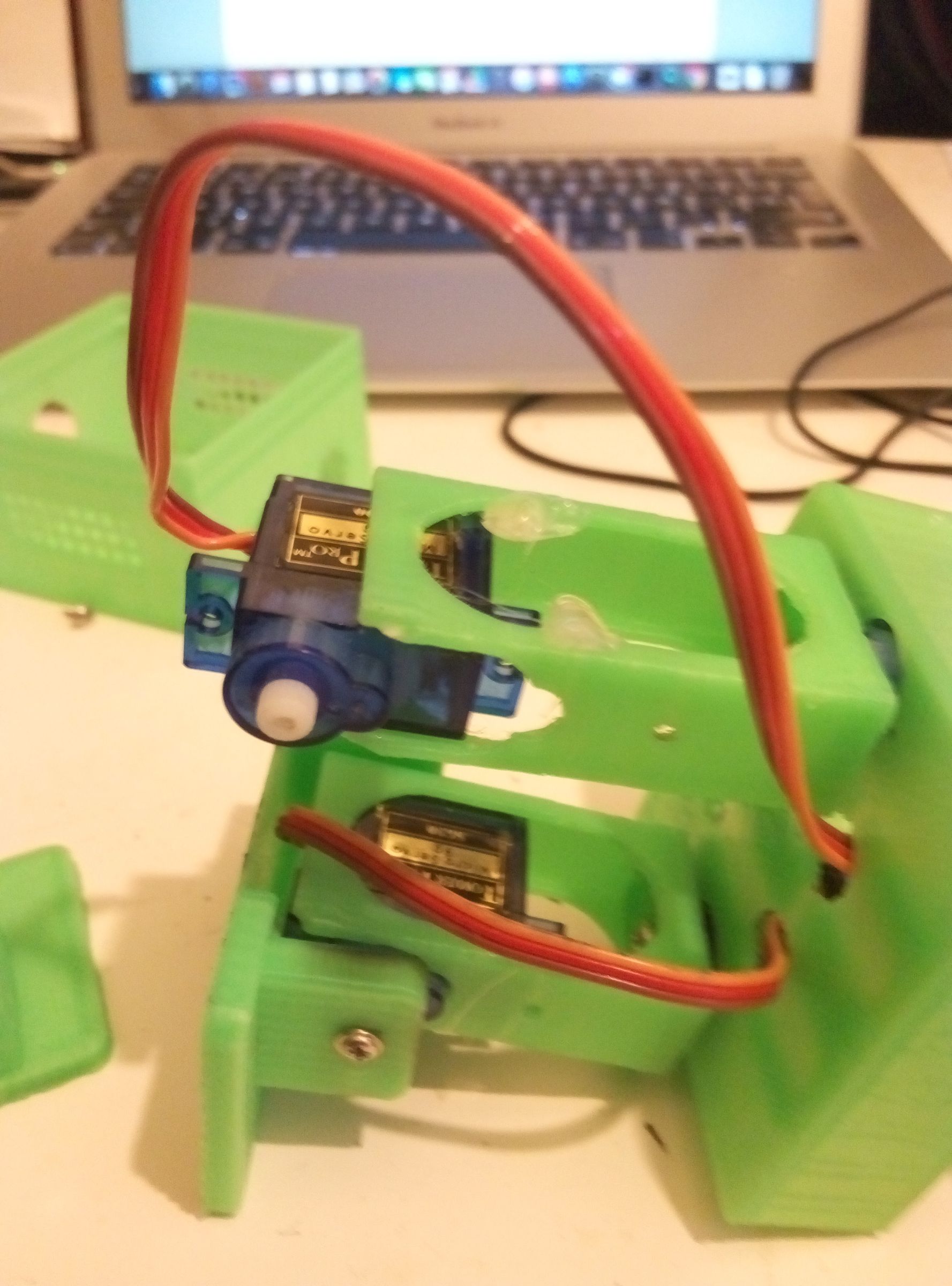 Bowie Dancing Robot : 4 Steps - Instructables