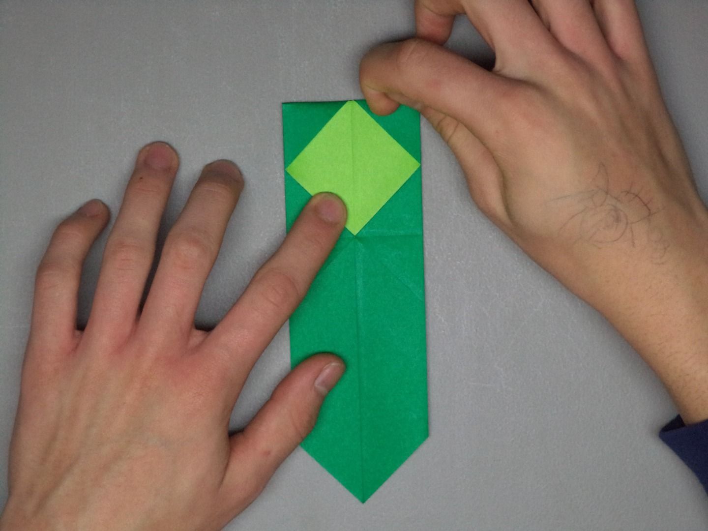 How to Fold an Origami Tank : 17 Steps (with Pictures) - Instructables