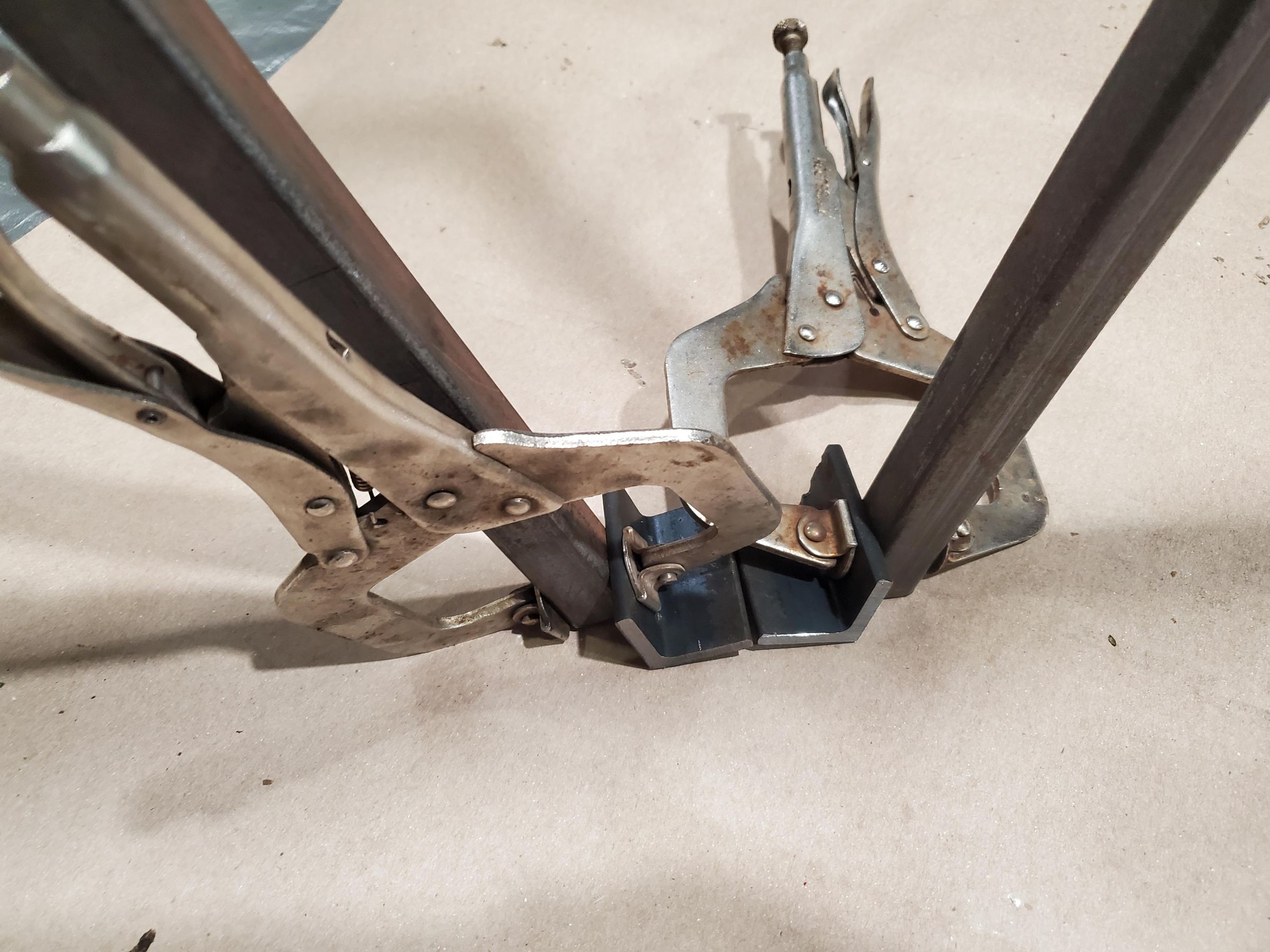 Hive Lifter Tongs : 5 Steps (with Pictures) - Instructables