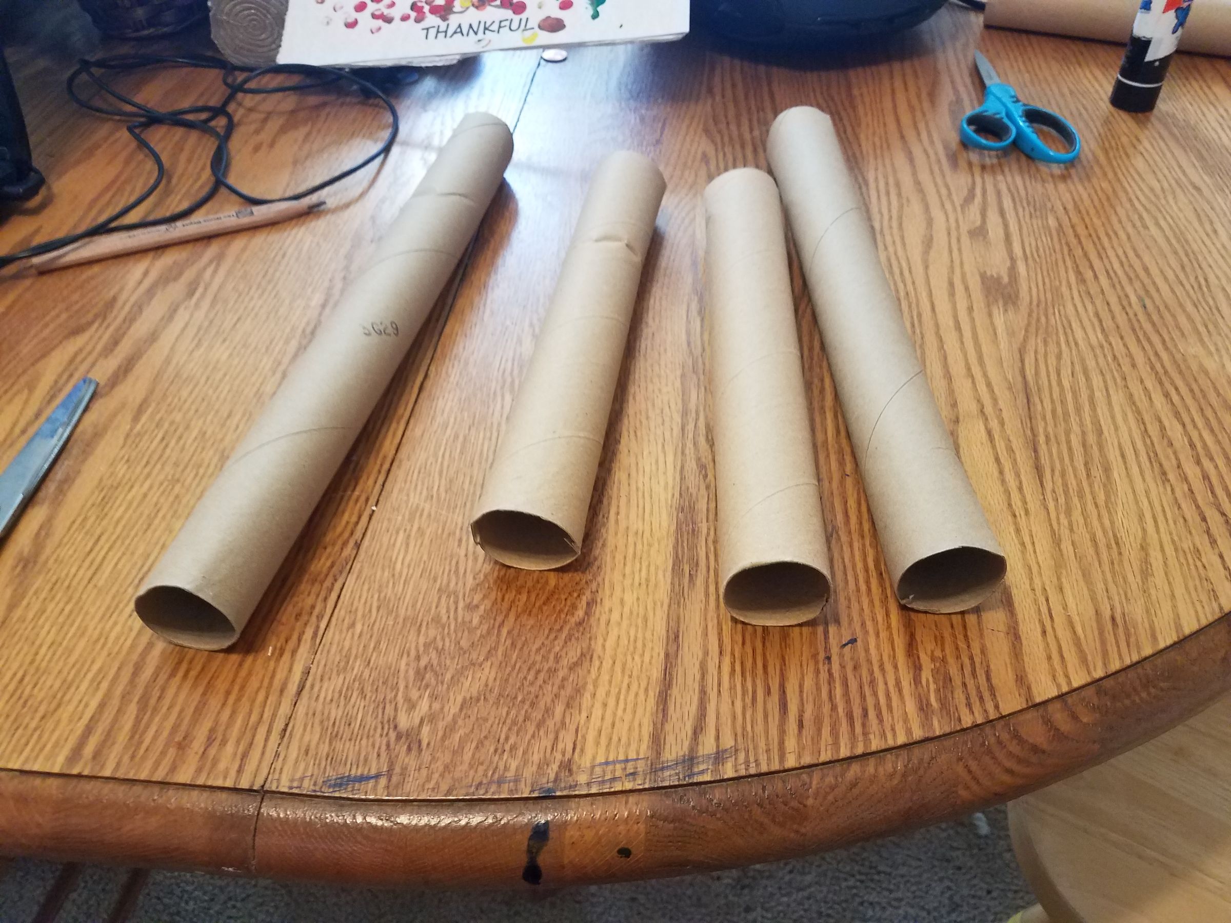 Wrapping Paper Roll Picture Frame : 6 Steps (with Pictures) - Instructables