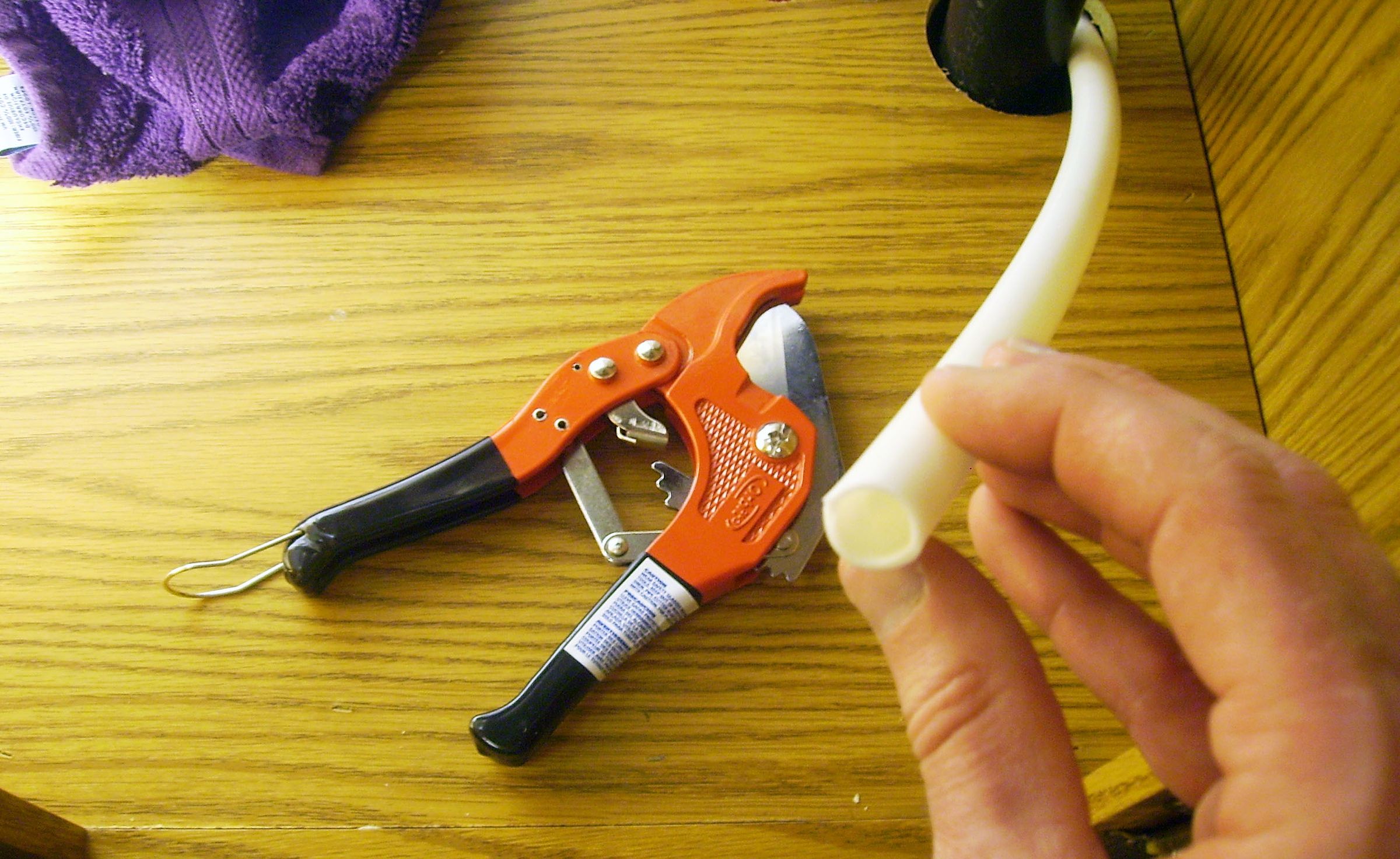 Water Line Leaks? Fix It Yourself! Here's How... : 10 Steps - Instructables