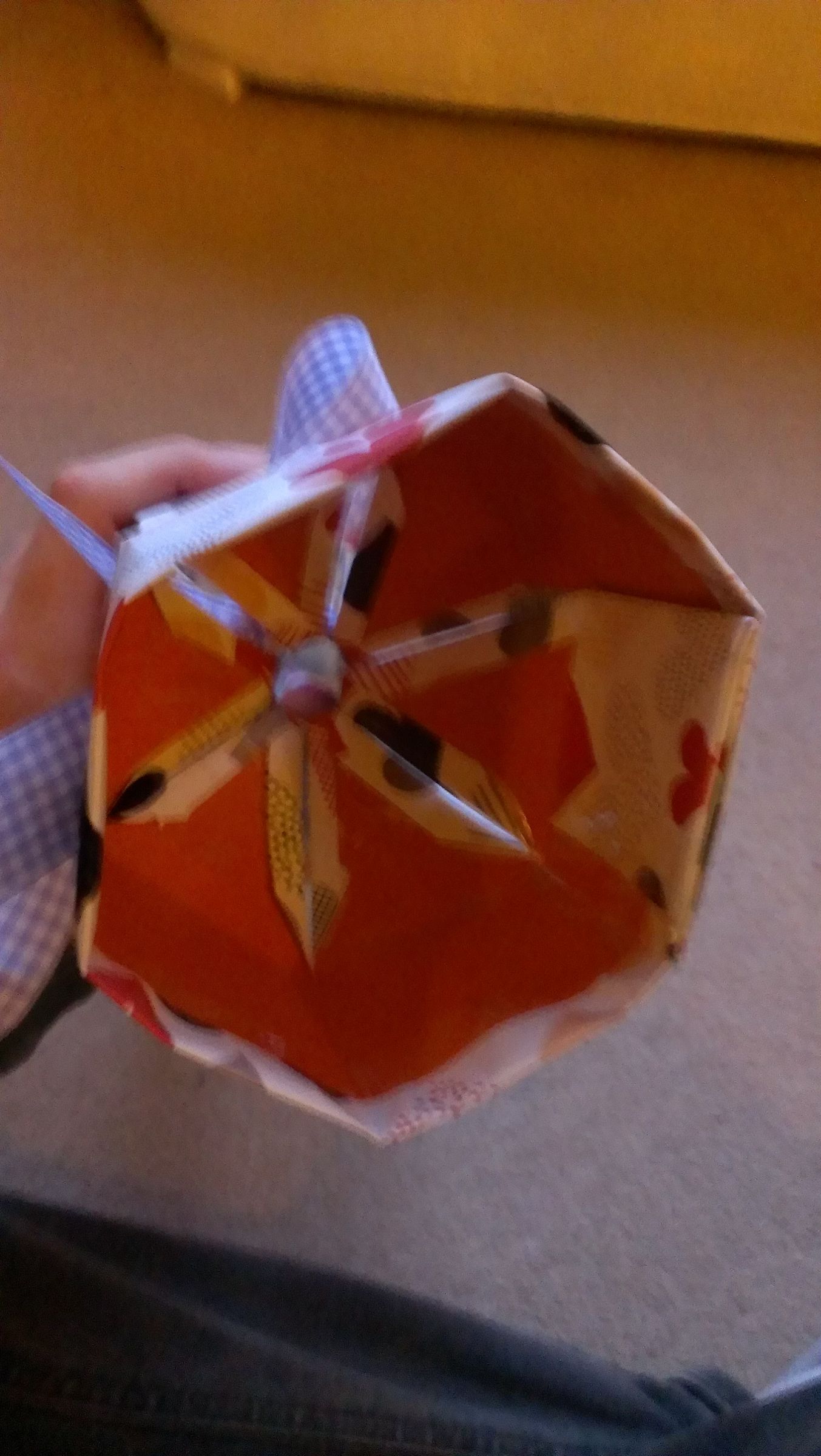 Giant Christmas Cracker : 9 Steps - Instructables