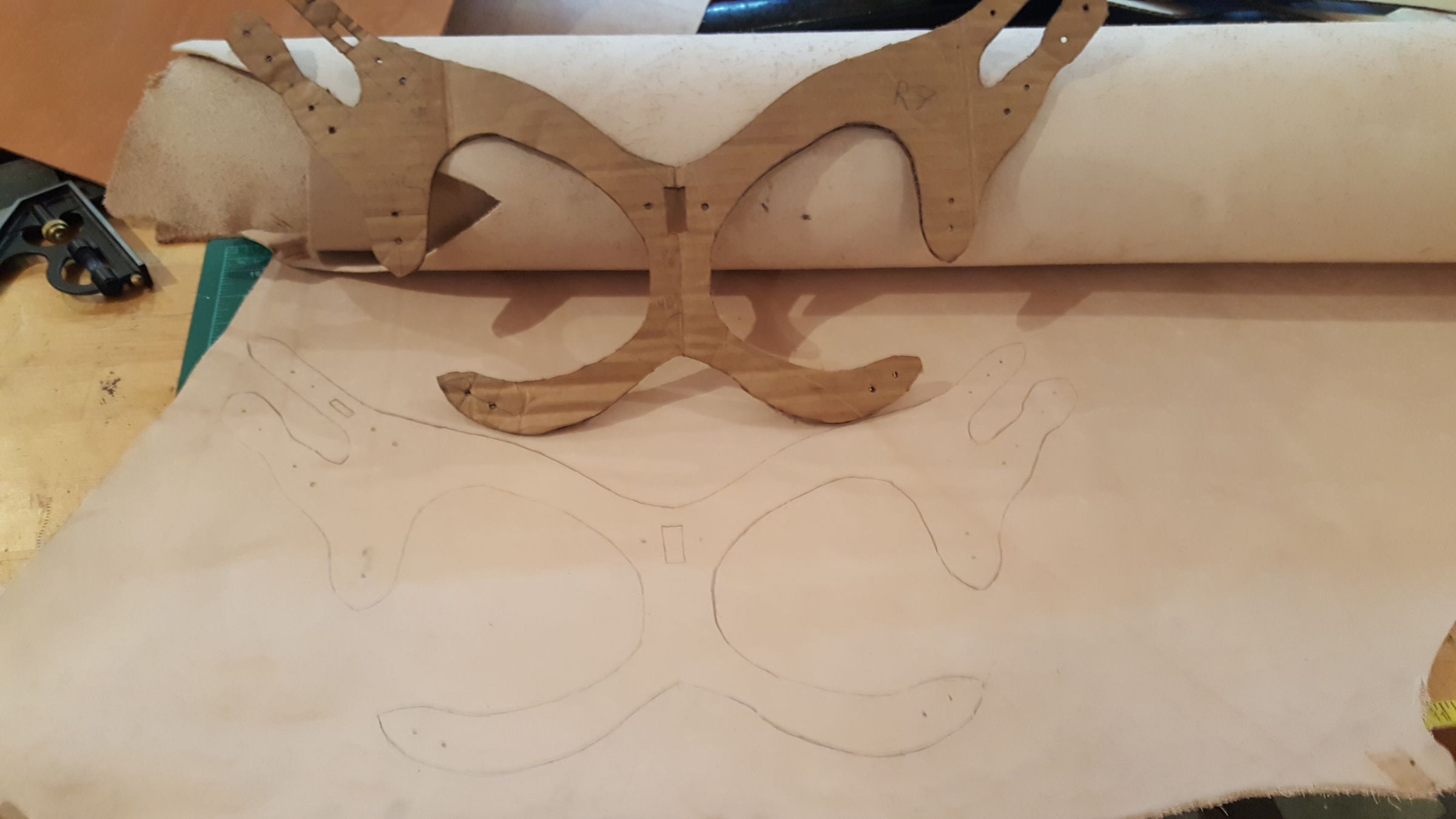 Making a Custom Leather Dog Harness : 17 Steps (with Pictures ...