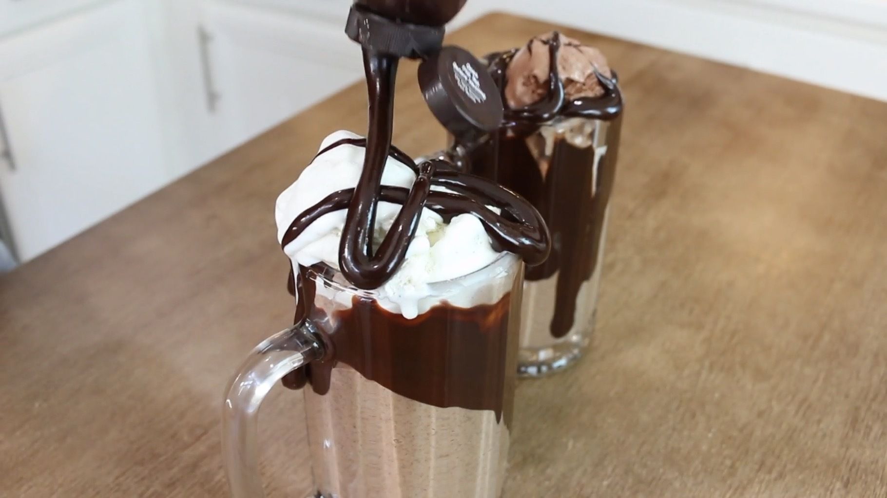 Kit Kat Milkshake Chocolate/Vanilla : 8 Steps (with Pictures ...
