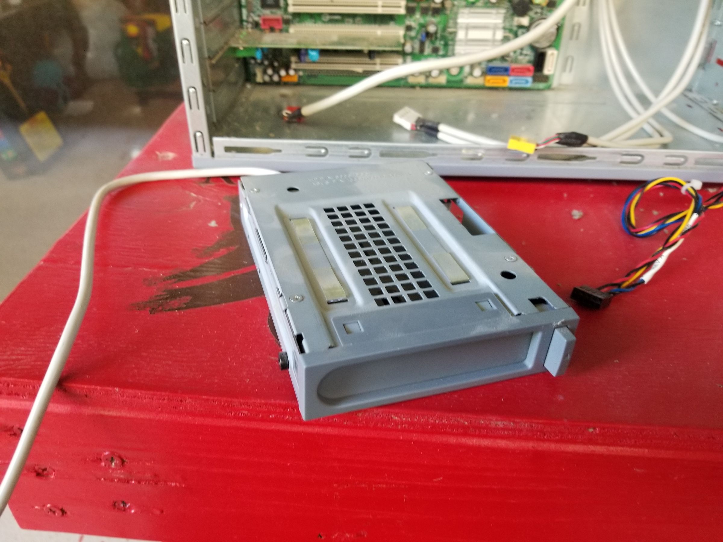 Salvaging Parts From an Old PC : 7 Steps - Instructables