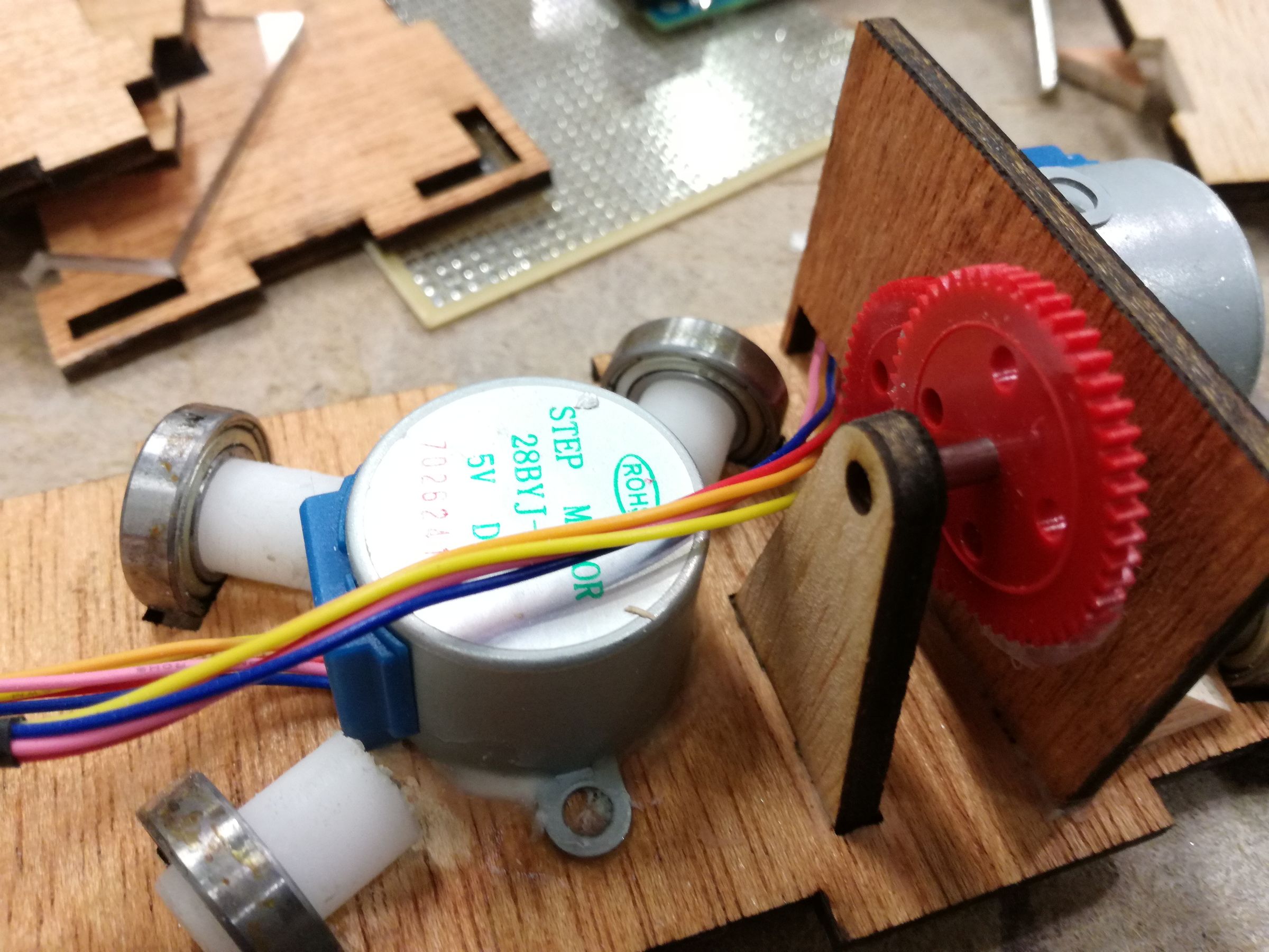 CARD DEALER : 8 Steps (with Pictures) - Instructables