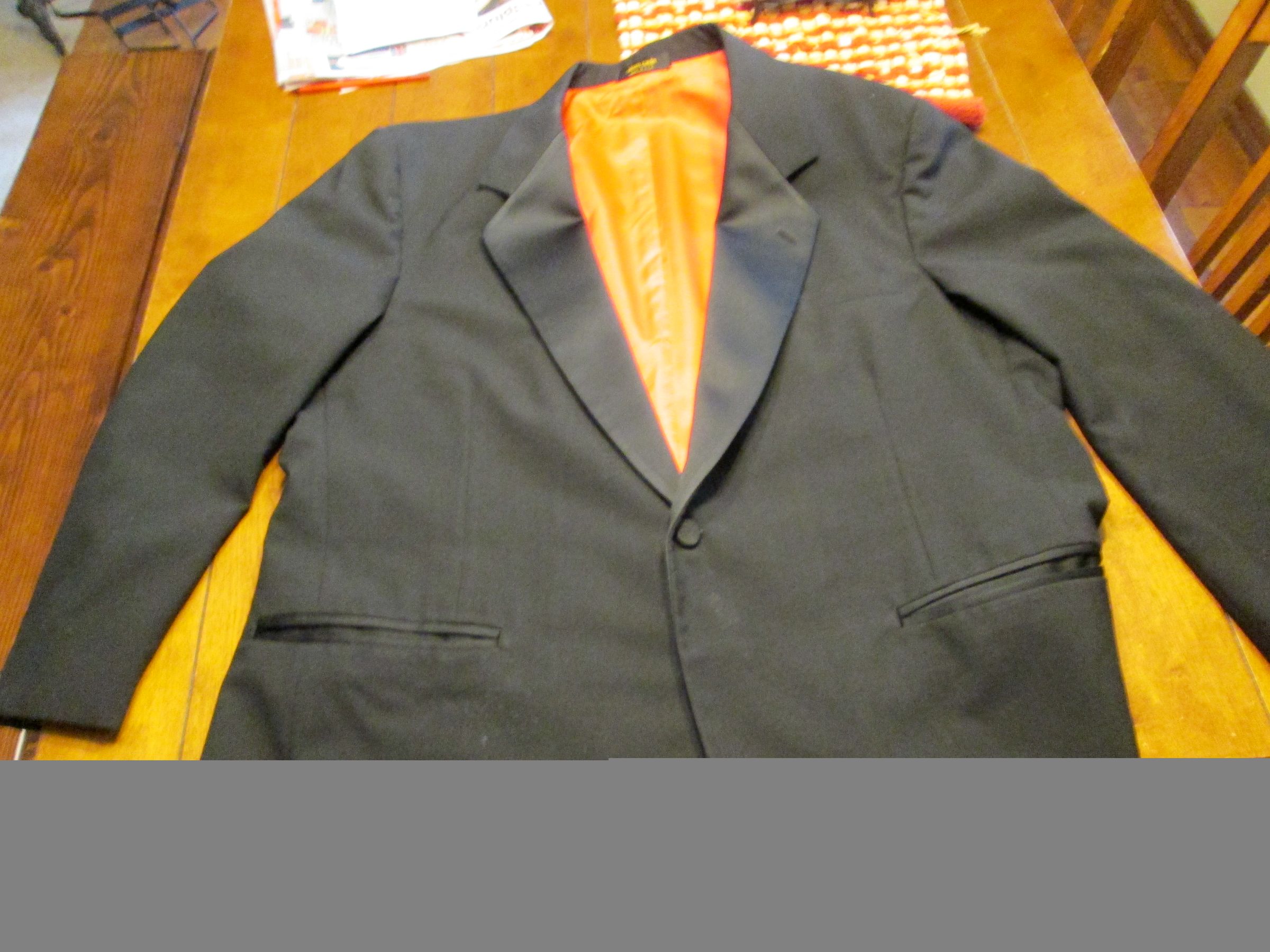 Capaldi Doctor Costume : 3 Steps - Instructables