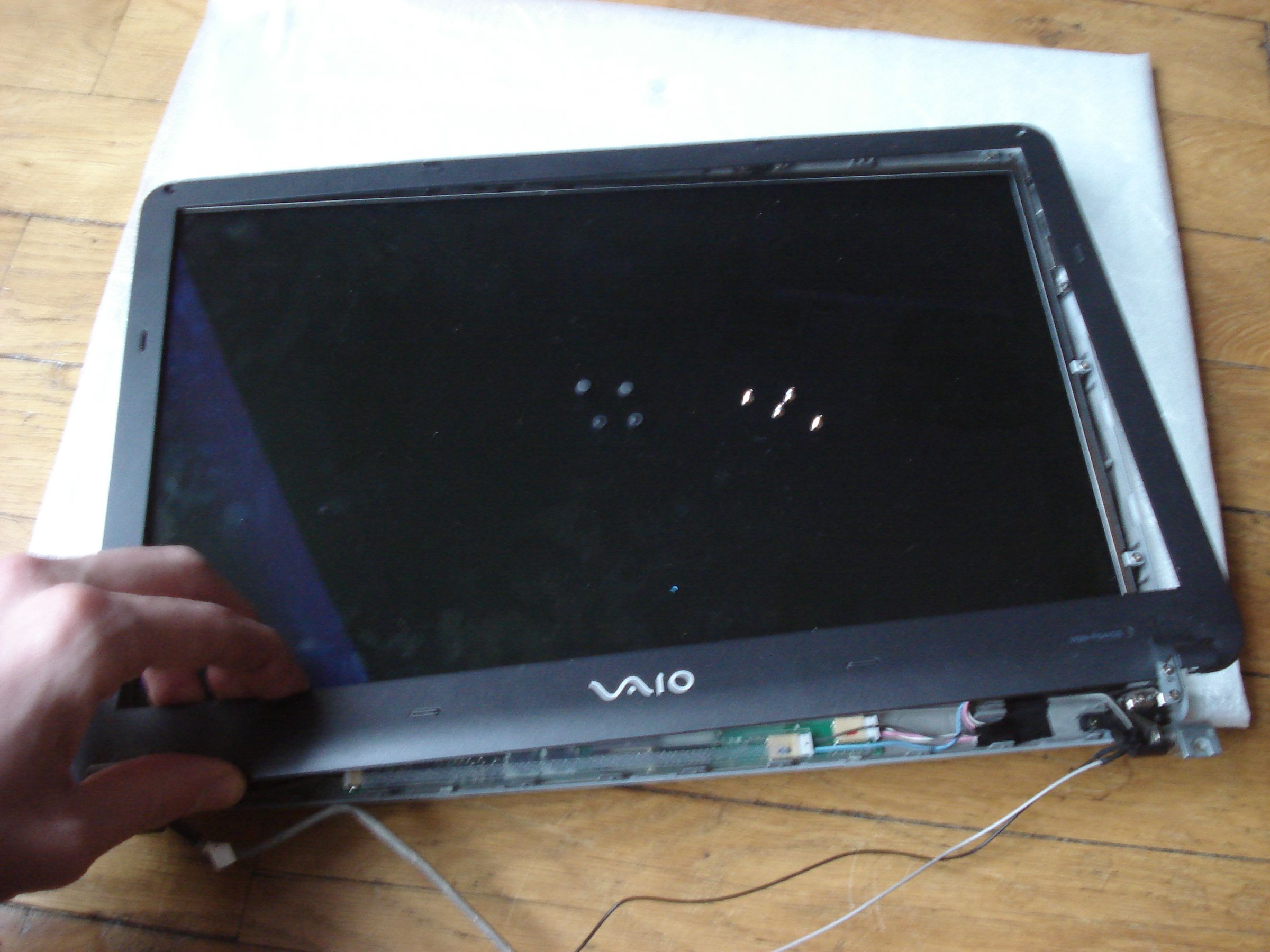 Turn a Laptop Screen Into a Mirror : 9 Steps (with Pictures ...