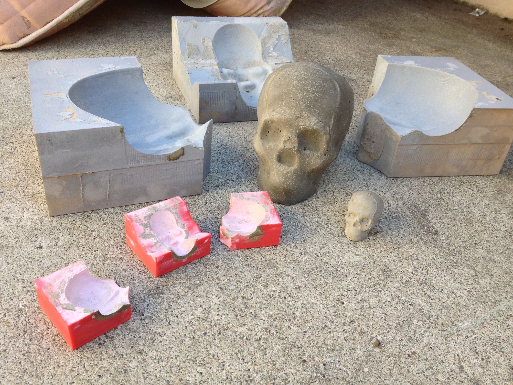 Cement Skulls!!! : 6 Steps (with Pictures) - Instructables