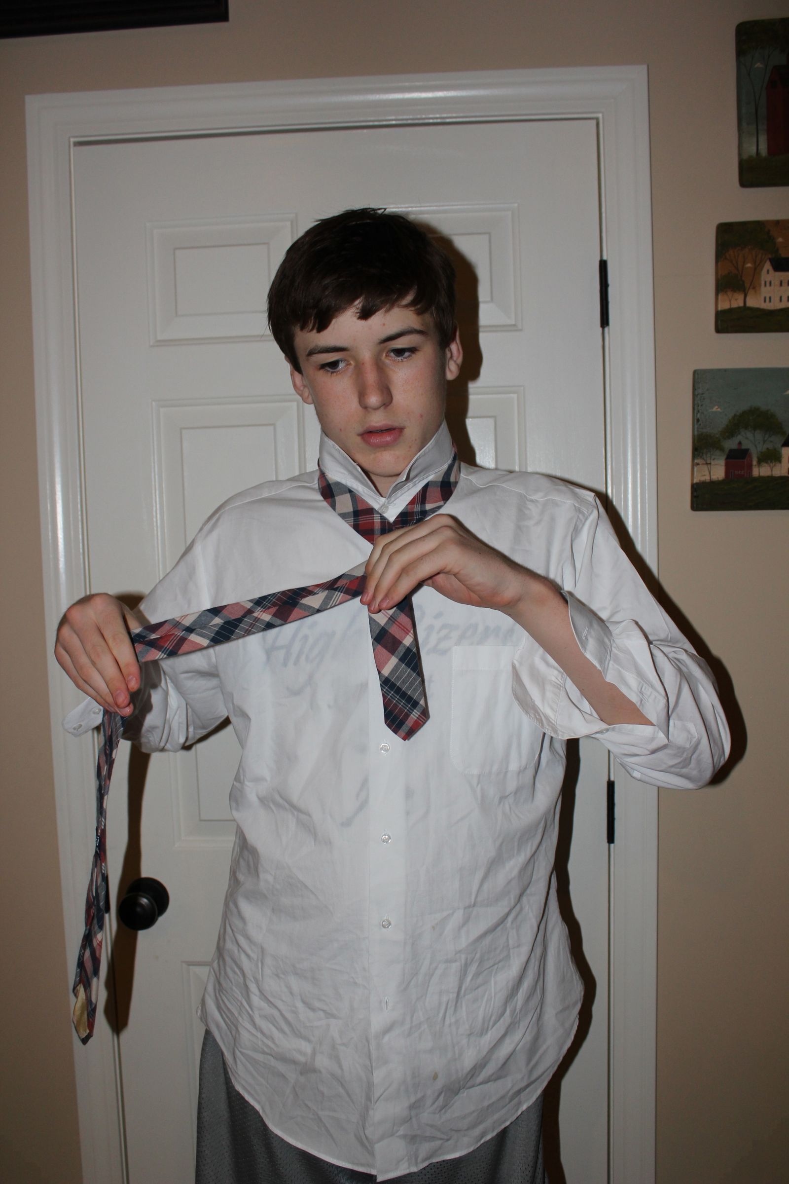 How to Tie a Tie (Simplest Way) : 11 Steps (with Pictures) - Instructables