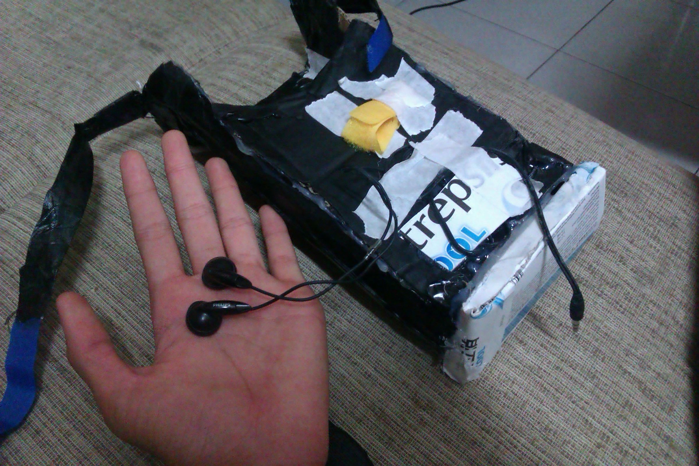 Movie in a Box : 8 Steps - Instructables