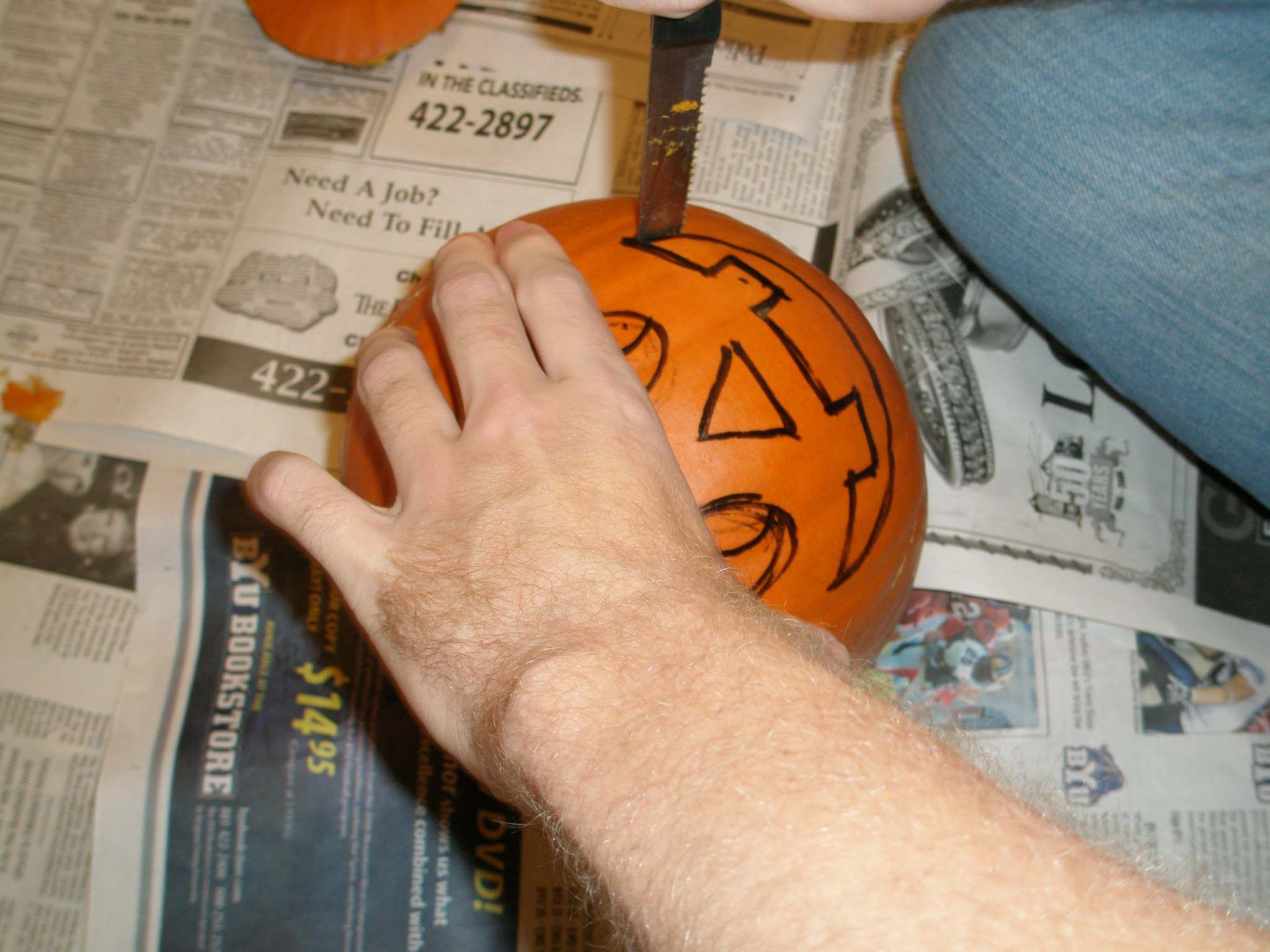 How to Carve a Jack-o-lantern : 7 Steps (with Pictures) - Instructables
