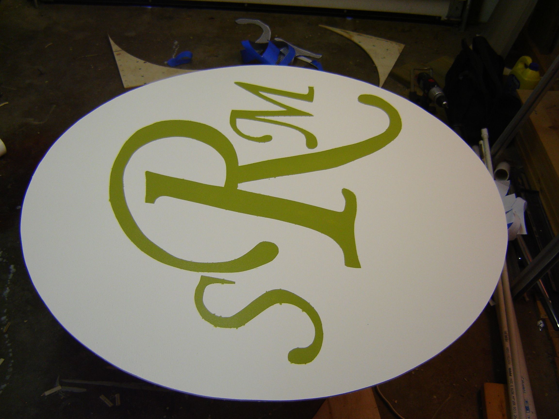 Floating Monogram Backdrop : 3 Steps - Instructables