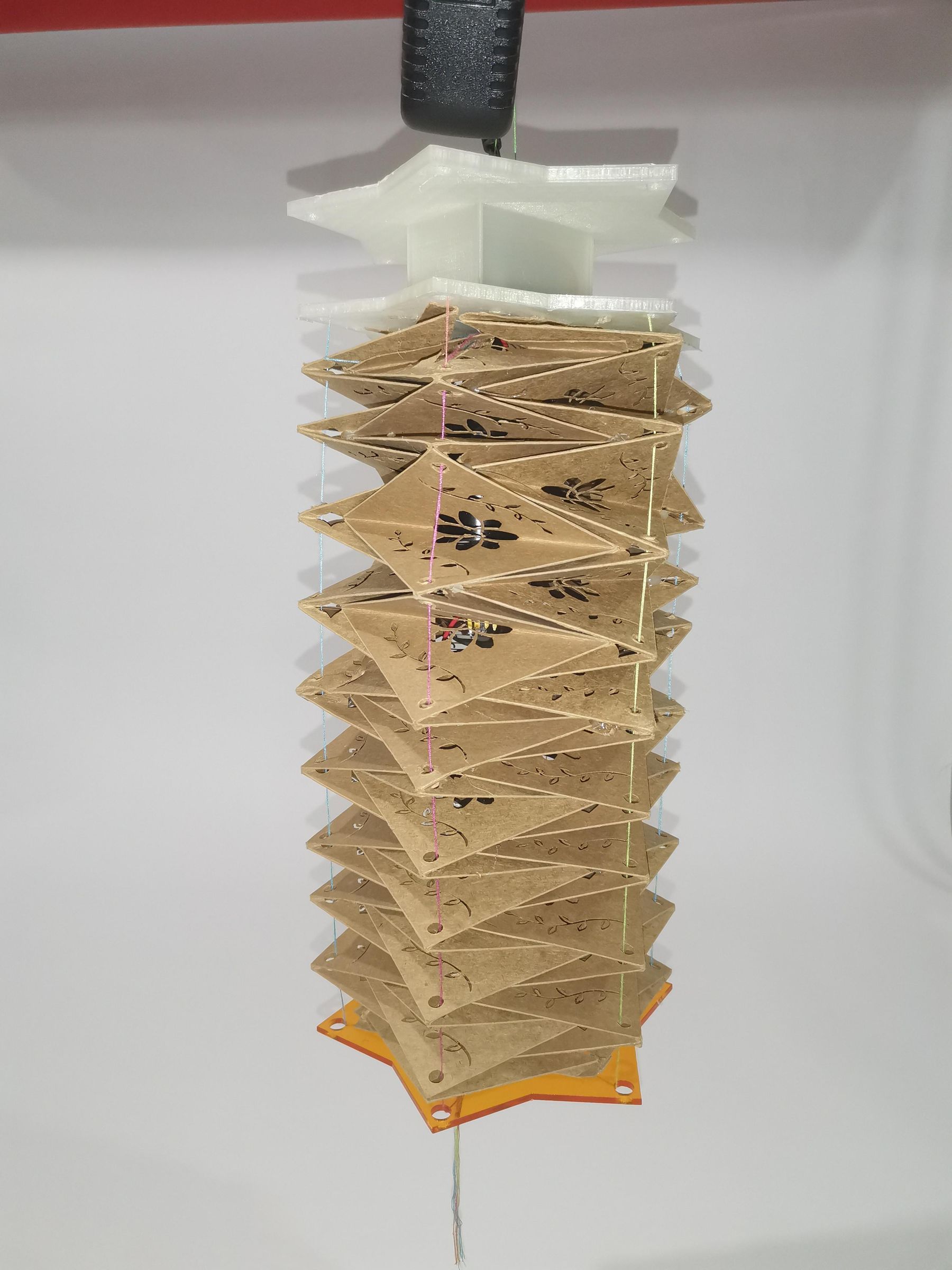 Hanging Foldable Lampshade! : 8 Steps (with Pictures) - Instructables