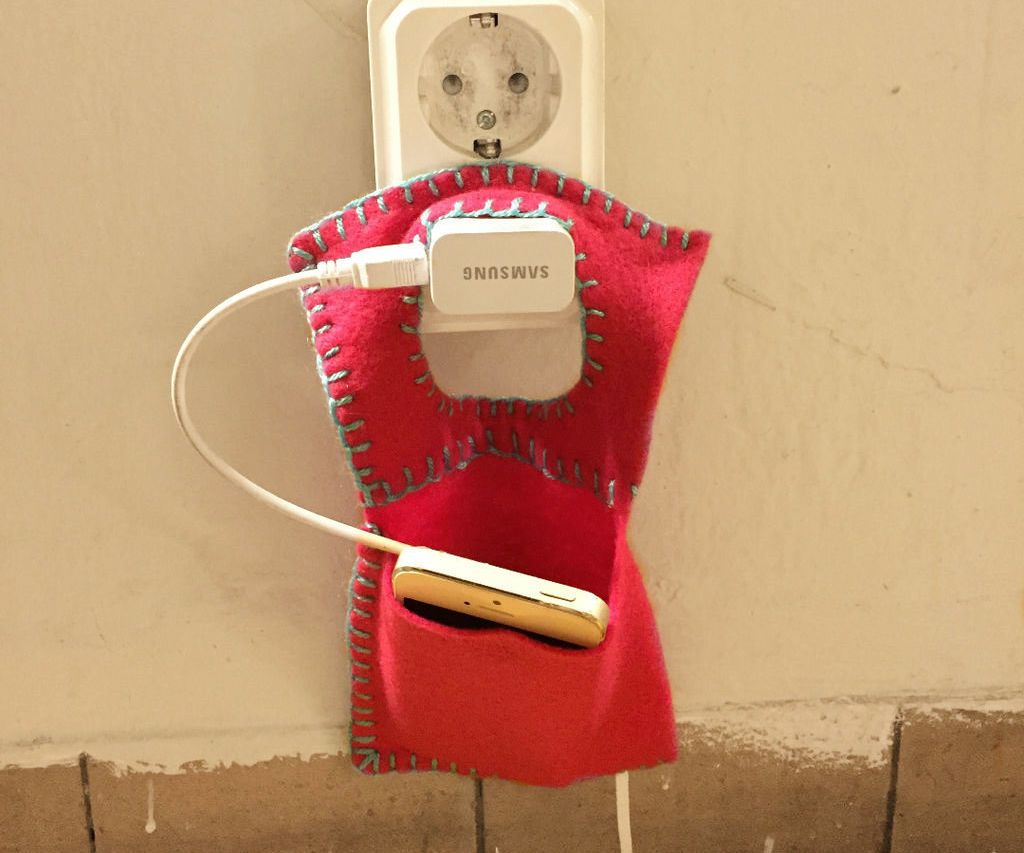 Hanging Phone Pocket : 6 Steps - Instructables