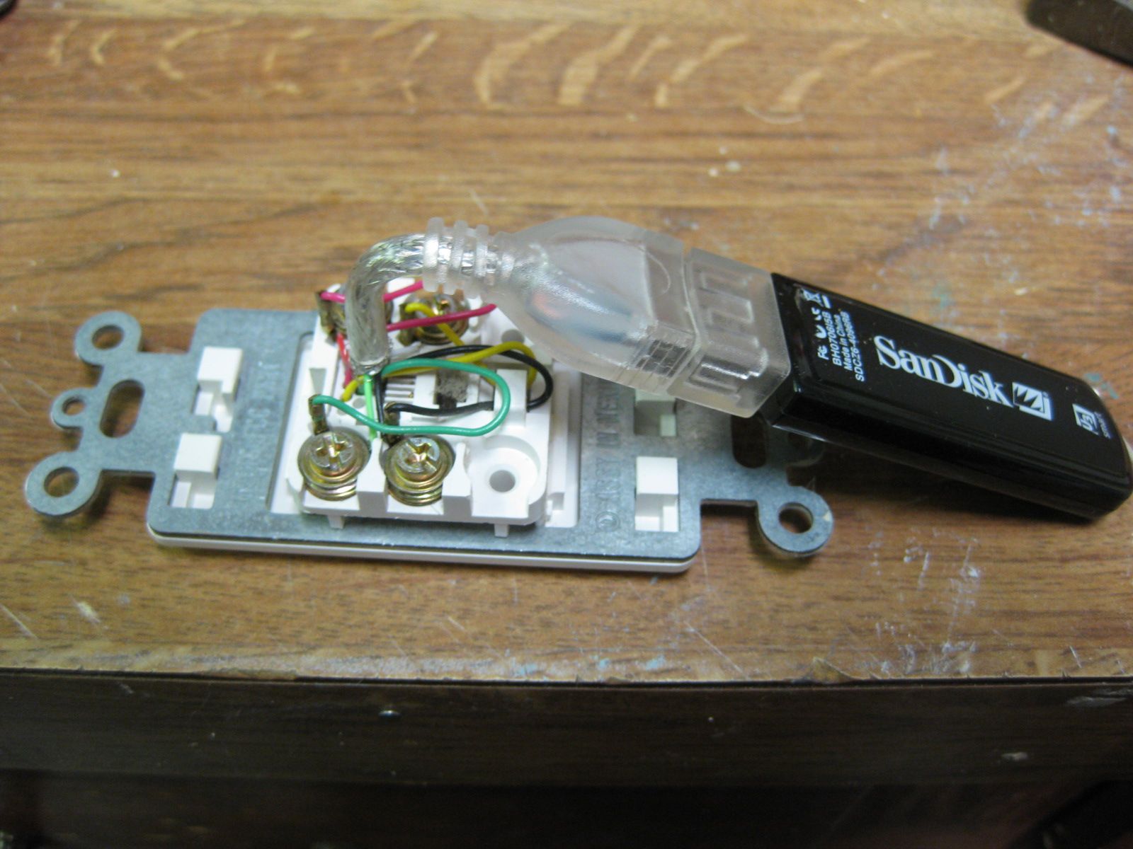 Hidden USB Storage : 5 Steps (with Pictures) - Instructables