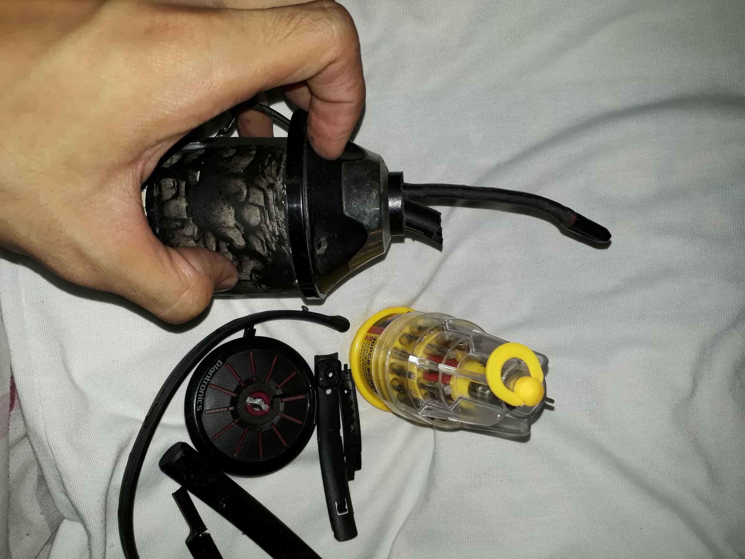 Repurposing Old Computer Headphone Into a Microphone : 4 Steps ...