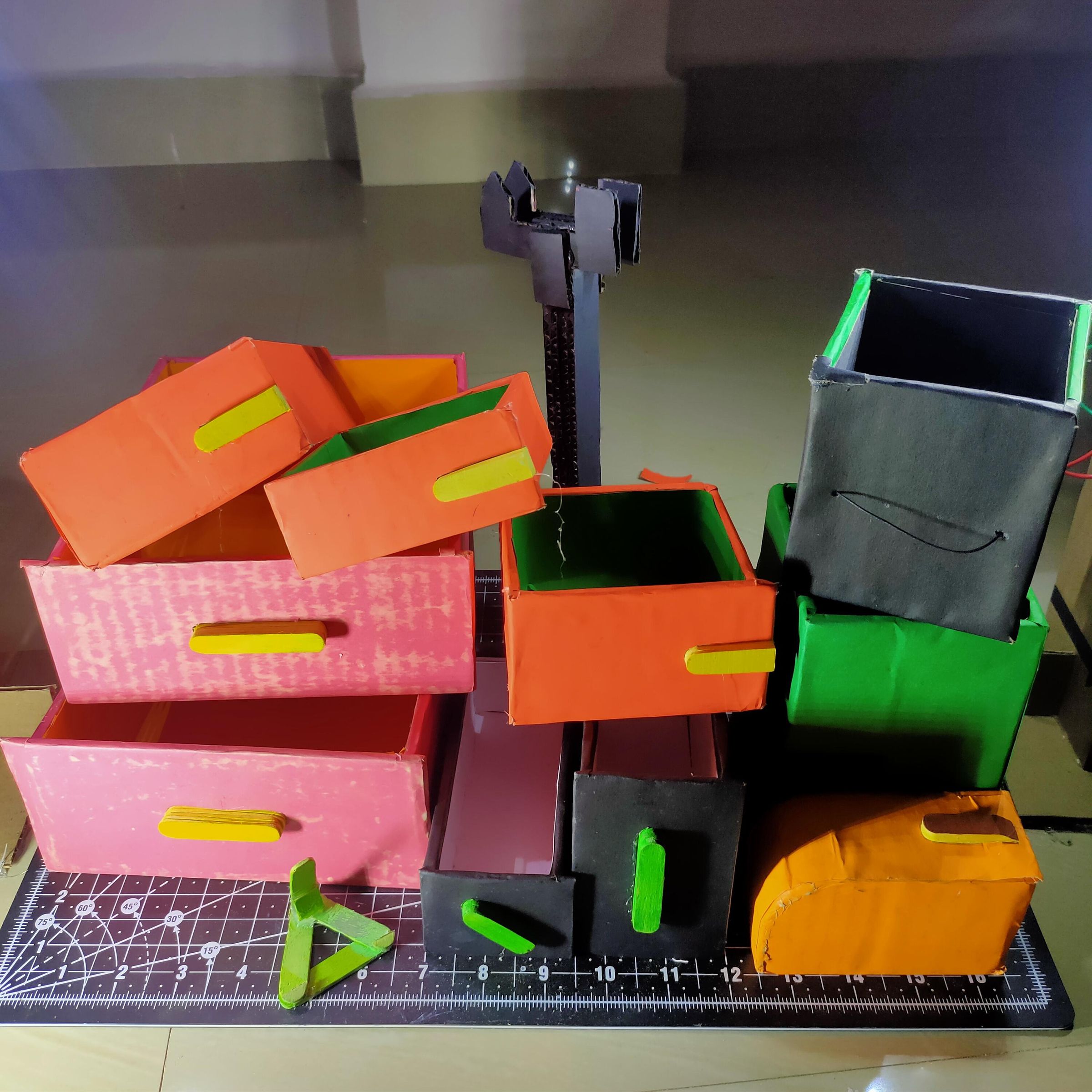 CARDBOARD COMPLEX : 15 Steps (with Pictures) - Instructables