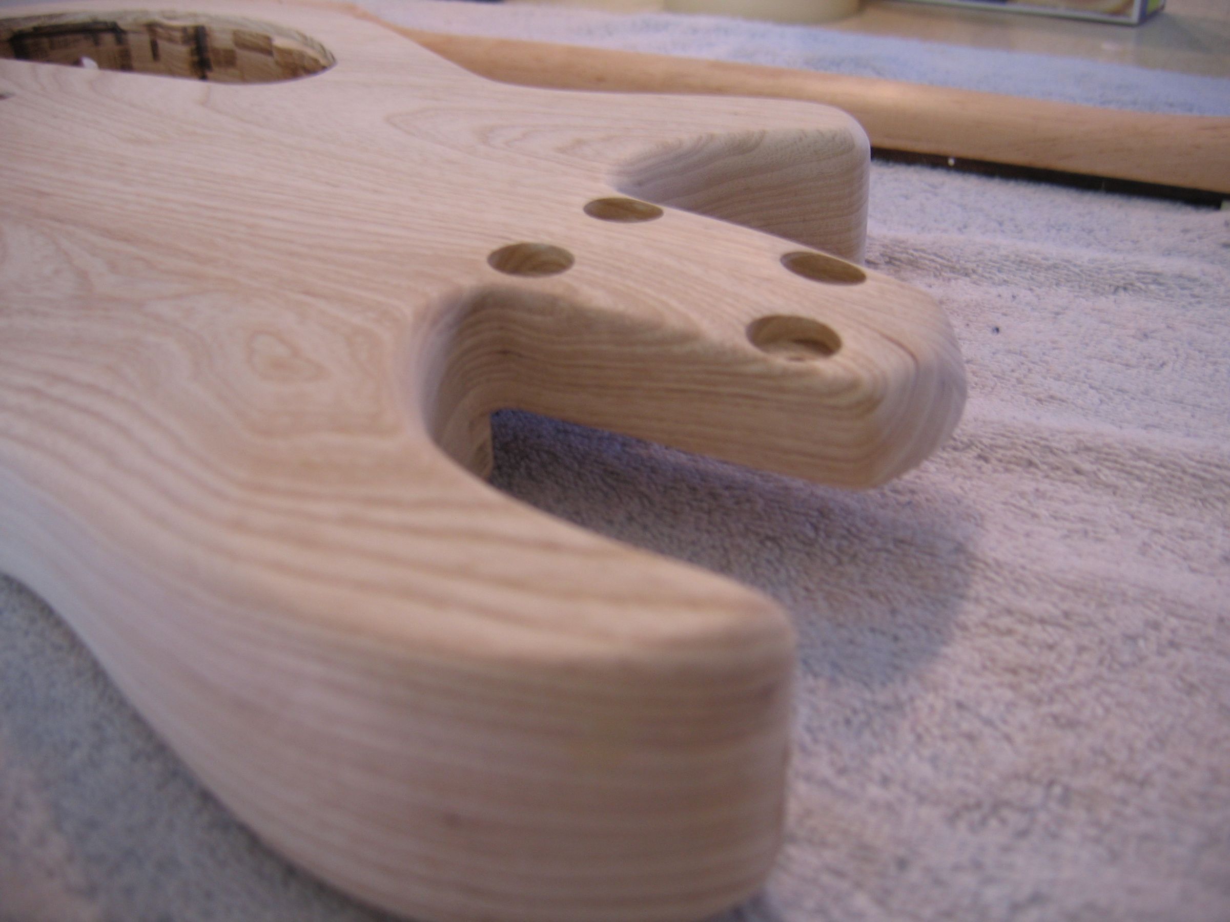 Build Your Own Electric Guitar! : 8 Steps (with Pictures) - Instructables