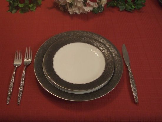 How to Set a Formal Dinner Table : 6 Steps (with Pictures) - Instructables