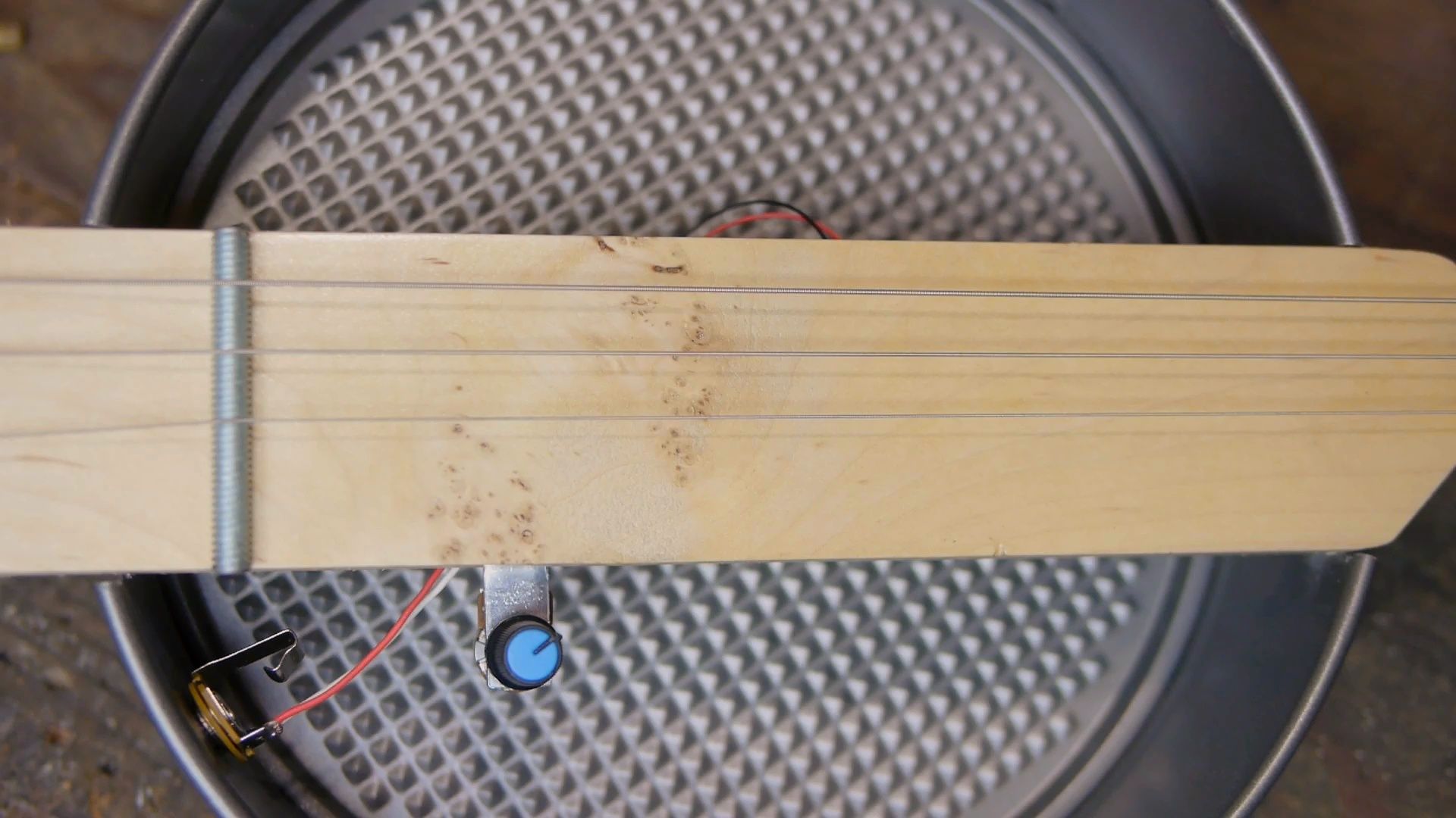 Cigar Box Stomp Box : 7 Steps (with Pictures) - Instructables