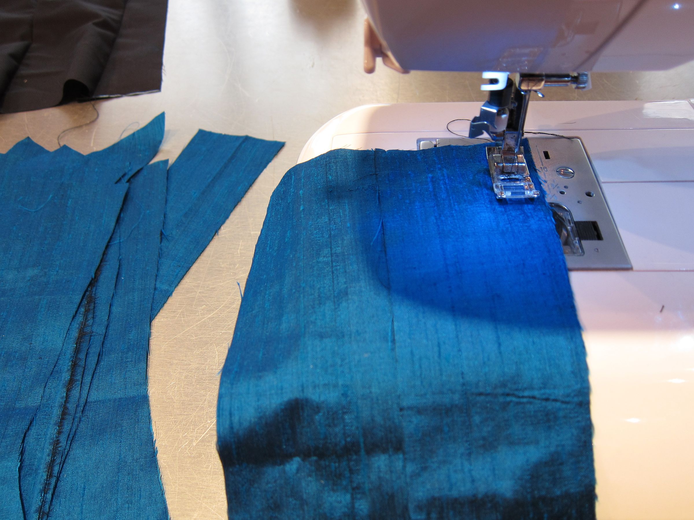 Make a Corset : 16 Steps (with Pictures) - Instructables