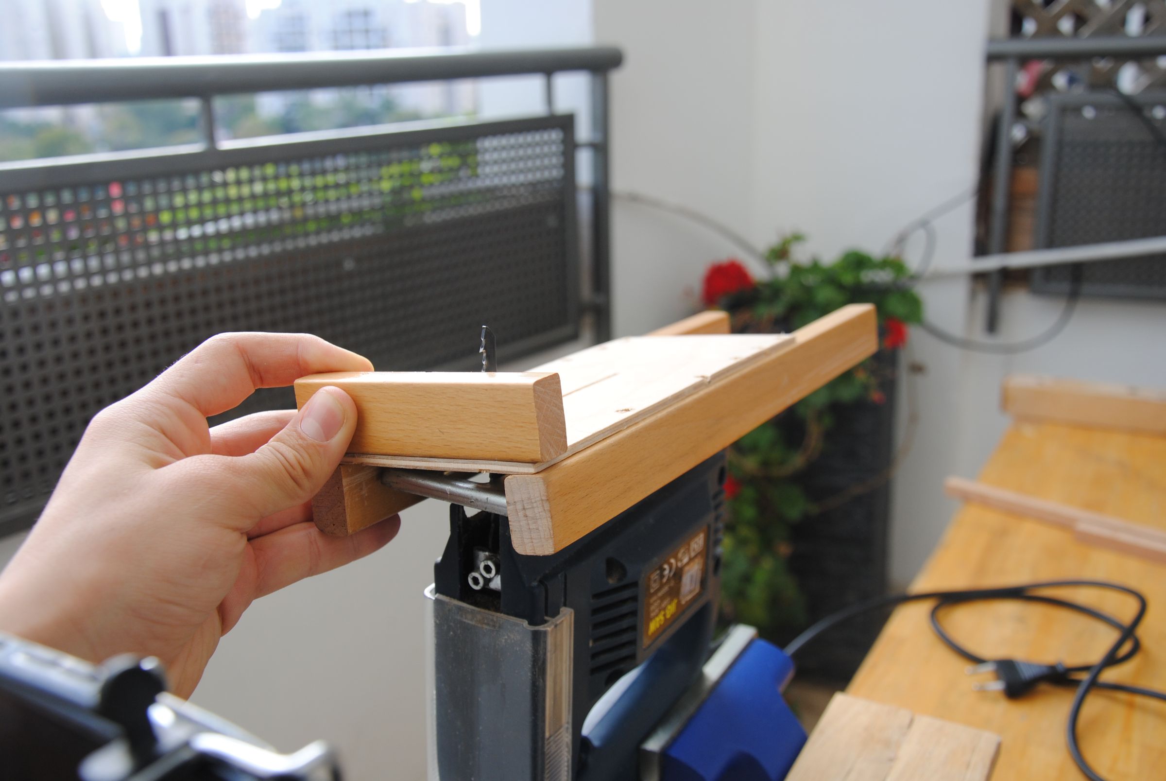 DIY Jigsaw Crosscut Sled - Perfect Jigsaw Cuts Every Single Time! : 8 ...