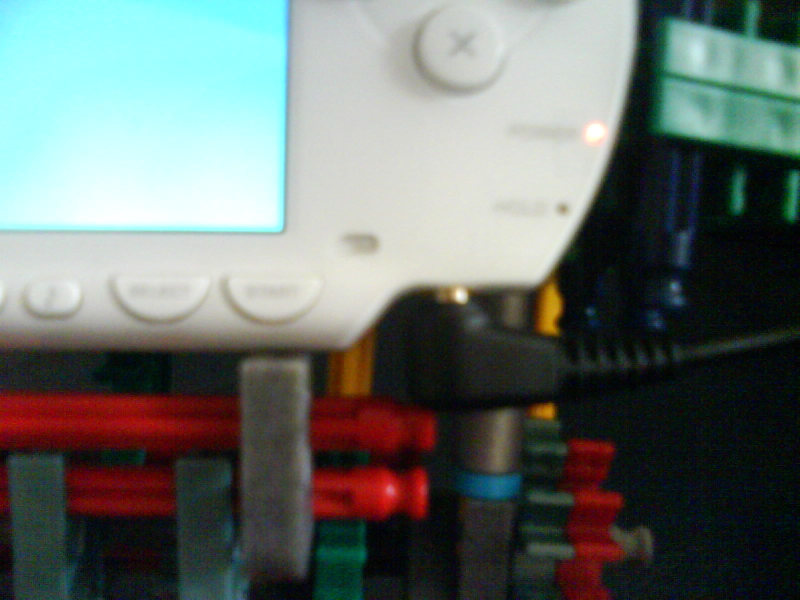 Knex PSP Dock - Instructables