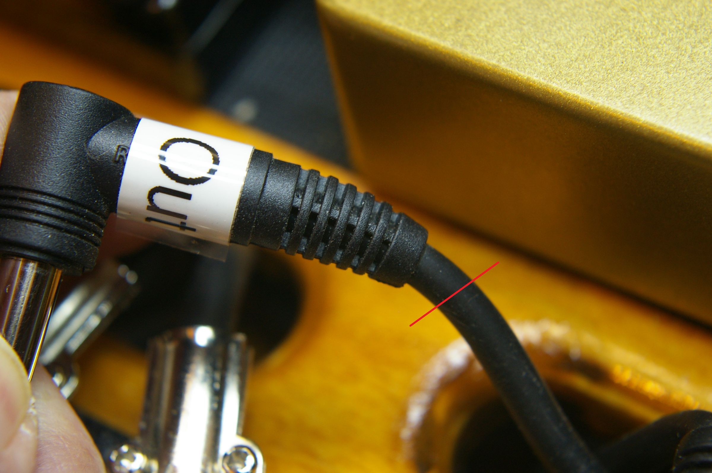 How to Fix, Repair or Make a 1/4" Inch Guitar Cable : 8 Steps ...