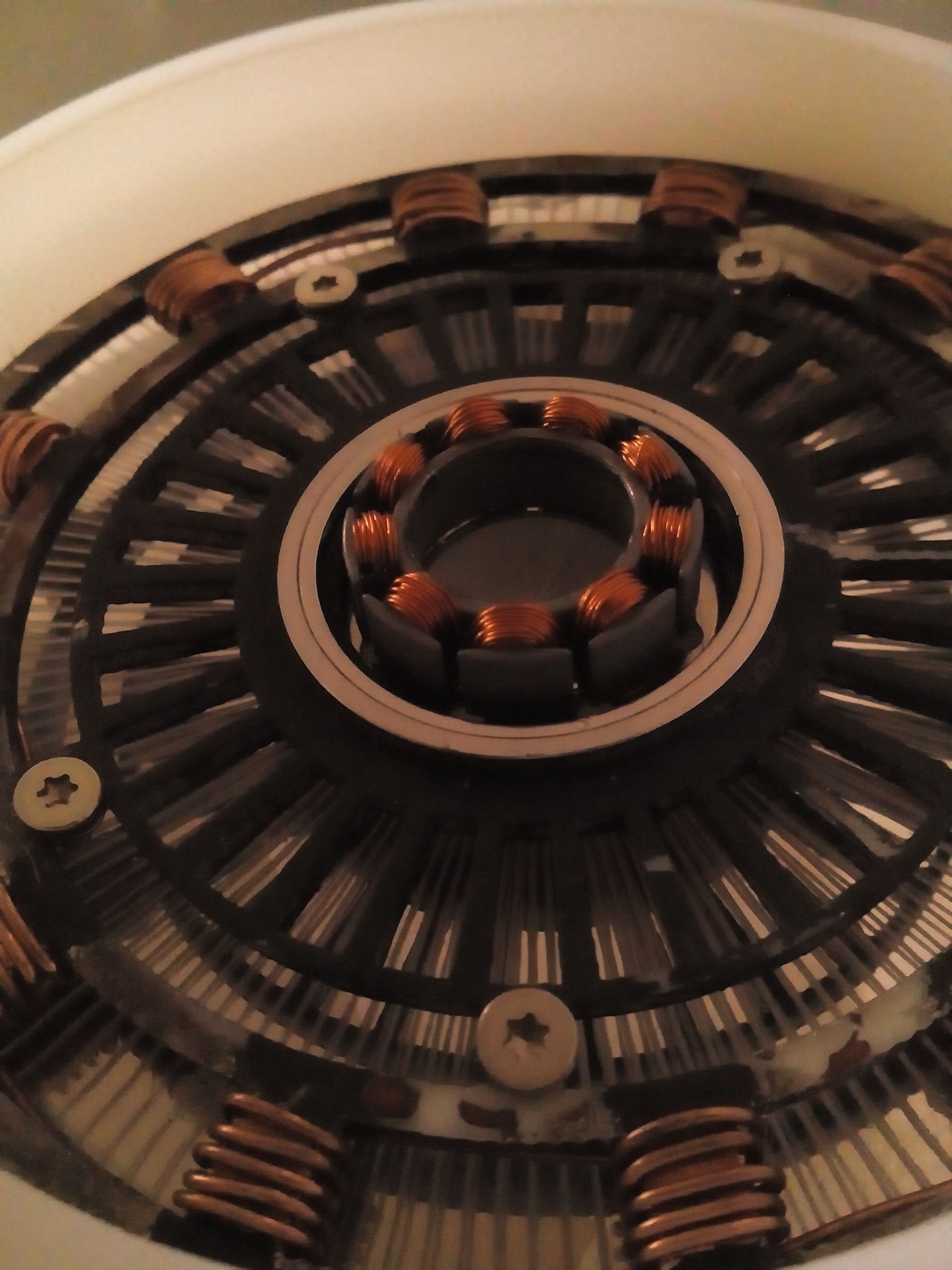 DIY Arc Reactor From Old Hdd : 5 Steps - Instructables