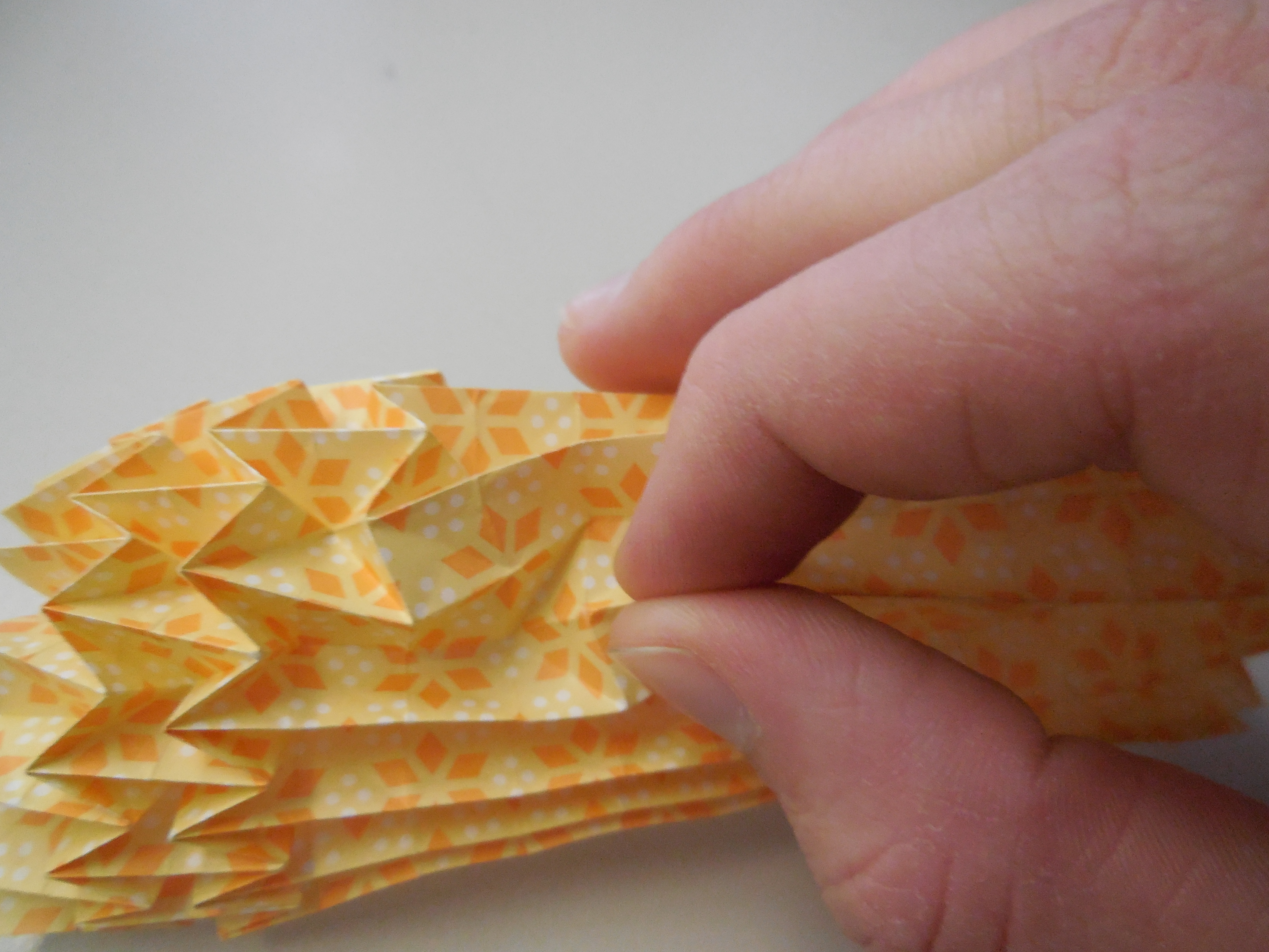 Origami Magic Ball : 7 Steps - Instructables