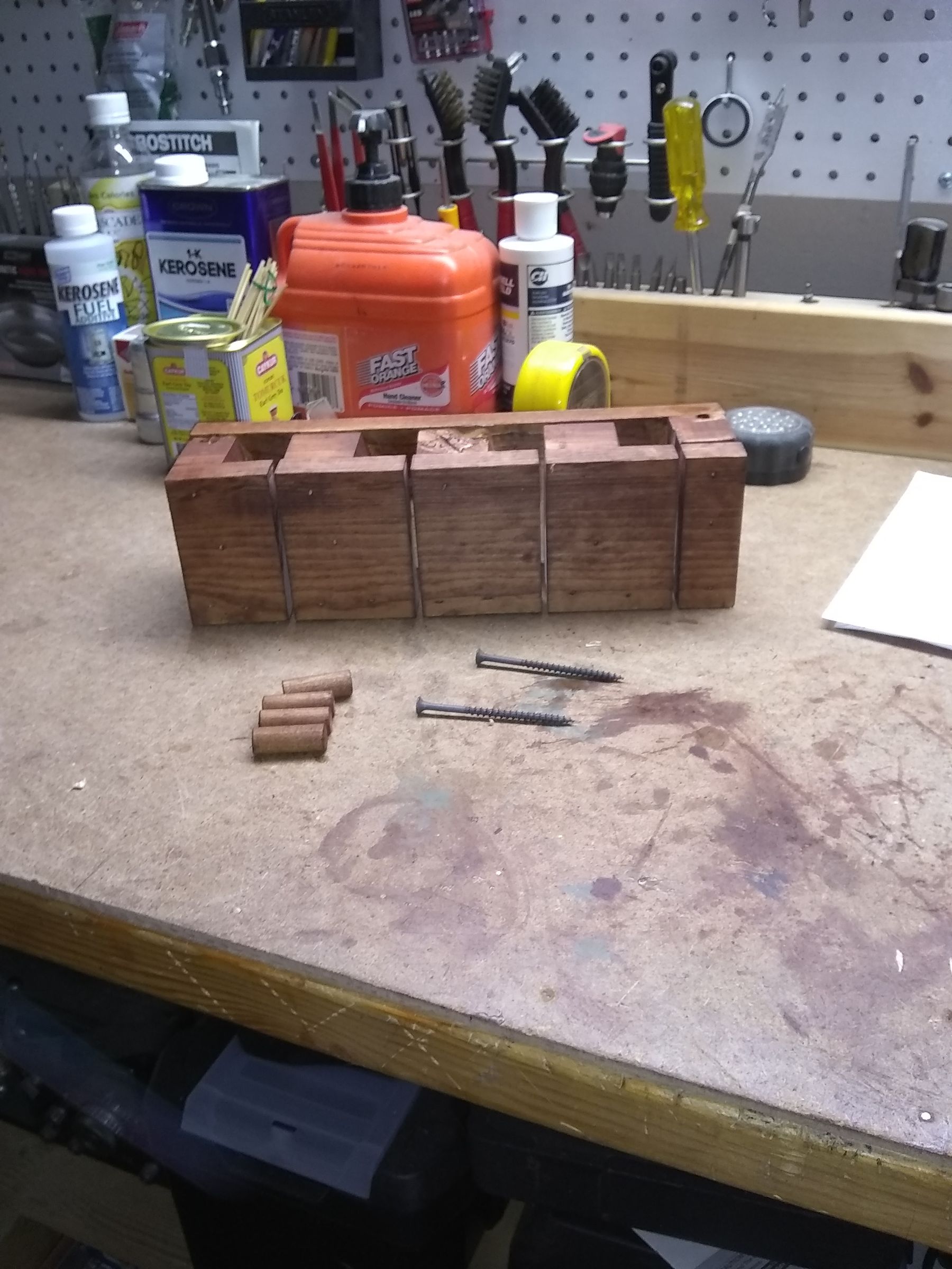 Easy Saw Rack From Scrap! : 6 Steps (with Pictures) - Instructables