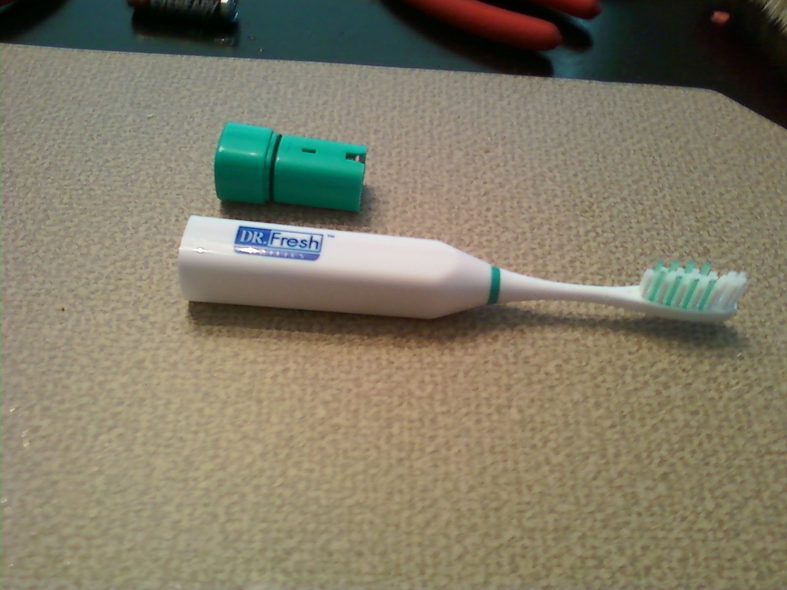 Wireless, Cheap Bristle Bot in Under Two Minutes : 5 Steps - Instructables